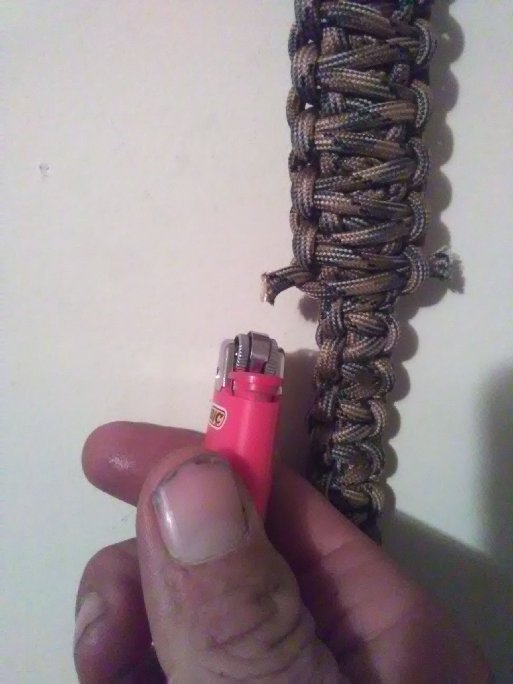 Paracord Dog Leash : 10 Steps - Instructables