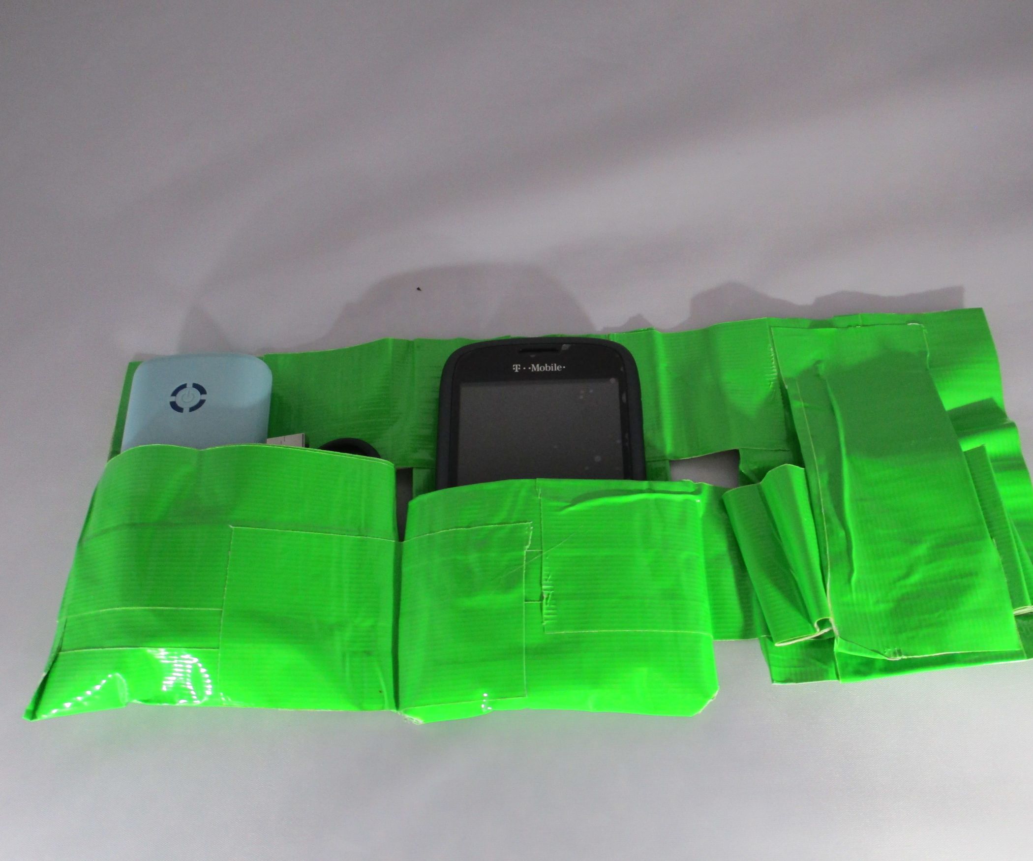 Duct Tape Wallet for a Backpack : 6 Steps - Instructables