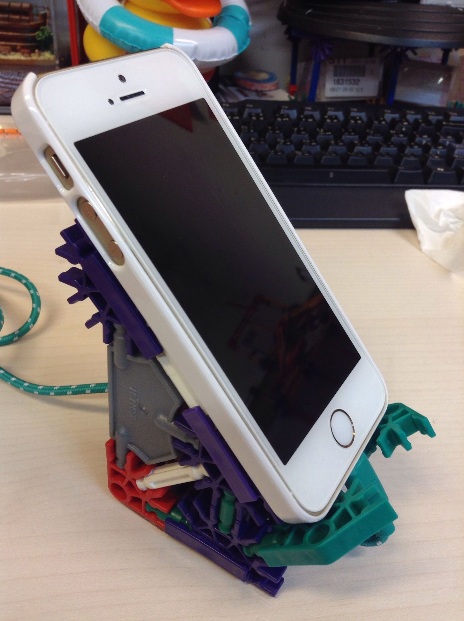 Iphone 5s Stand : 9 Steps - Instructables