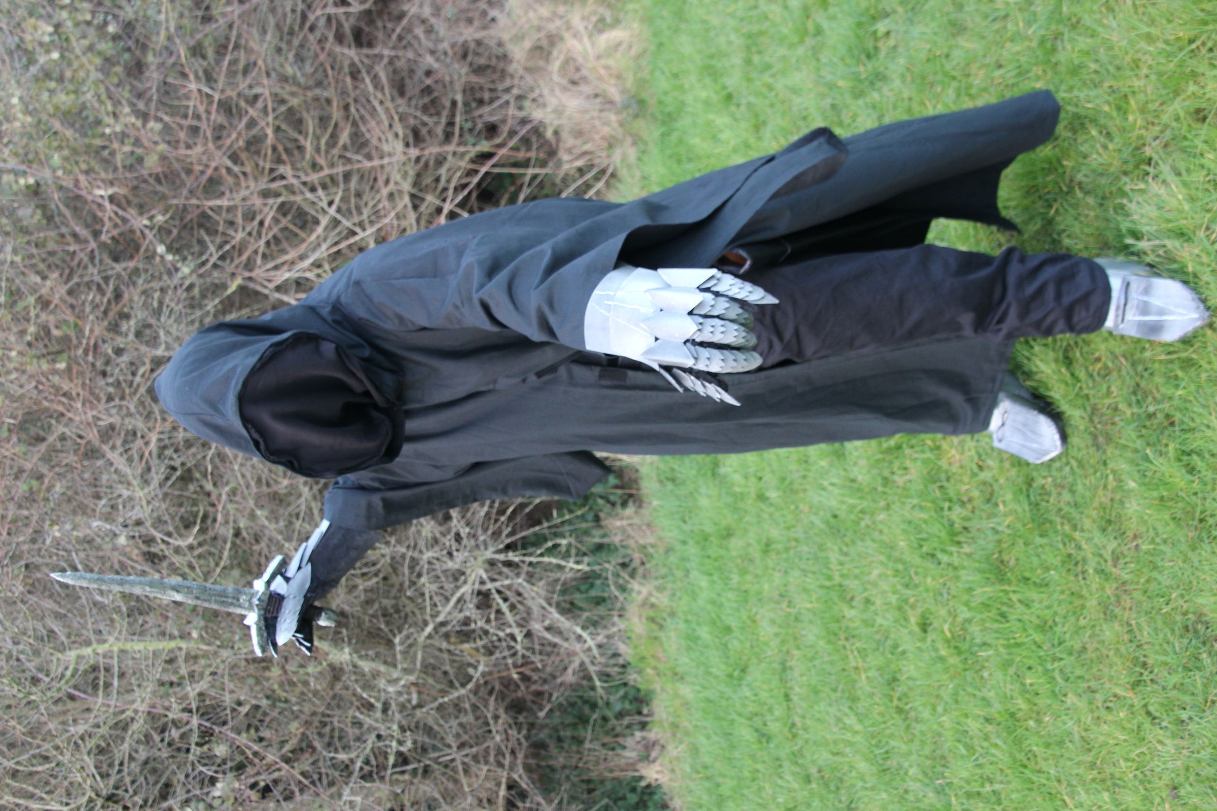Ring Wraith Costume : 3 Steps - Instructables
