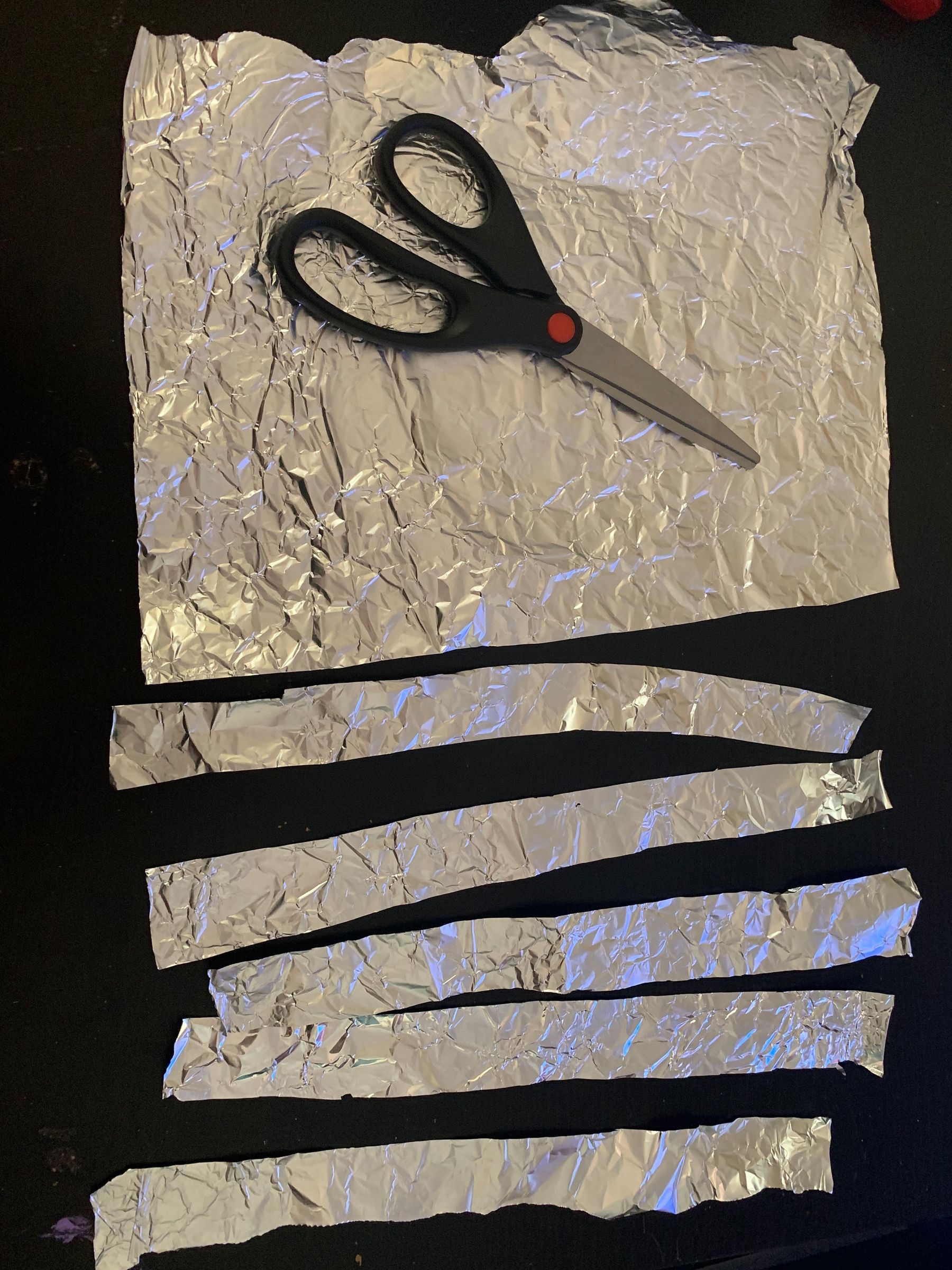 Tinfoil Spiders : 11 Steps (with Pictures) - Instructables