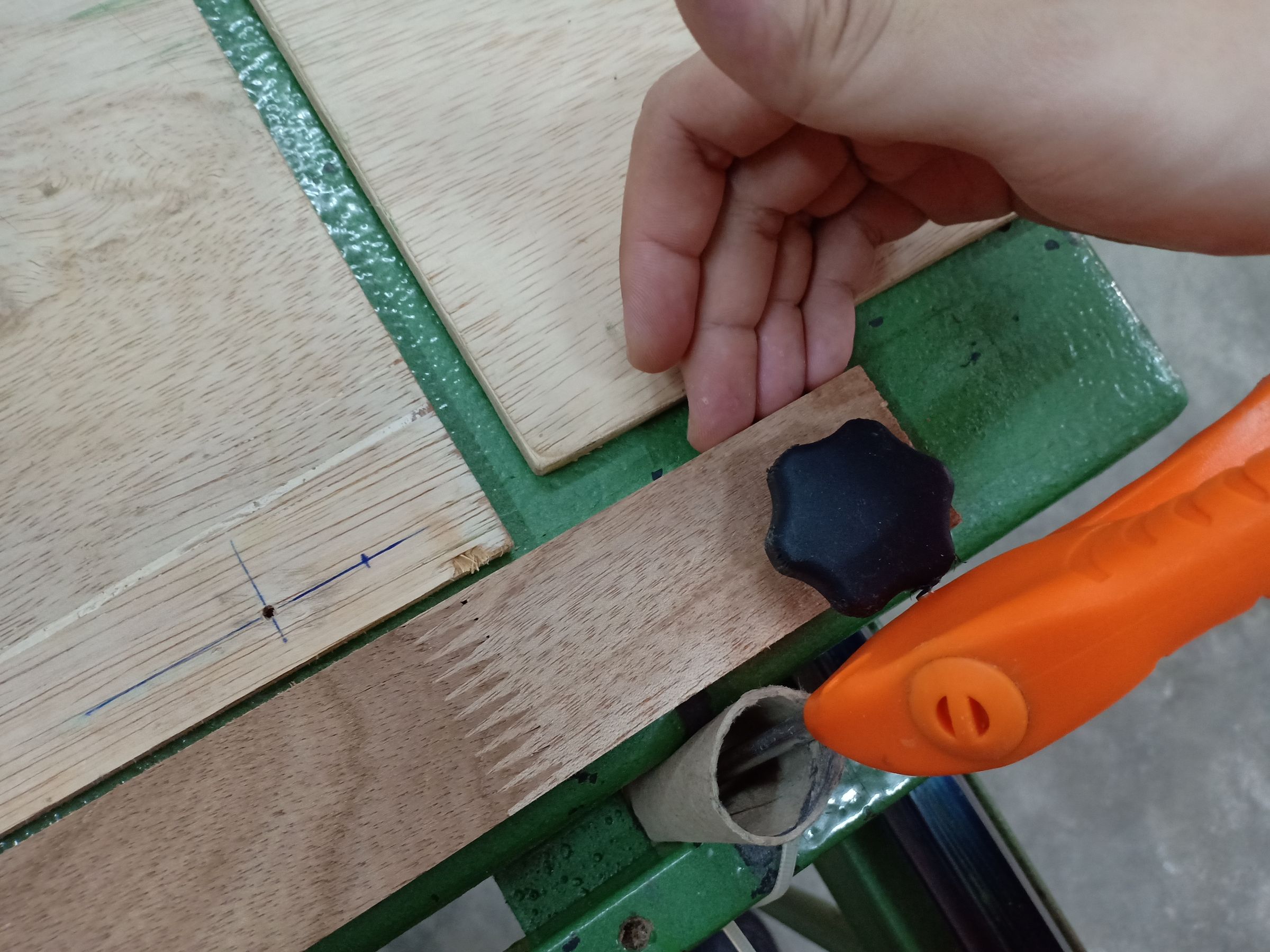 Make Sliding Table Saw Cut Square (without Squaring Tool) : 11 Steps ...