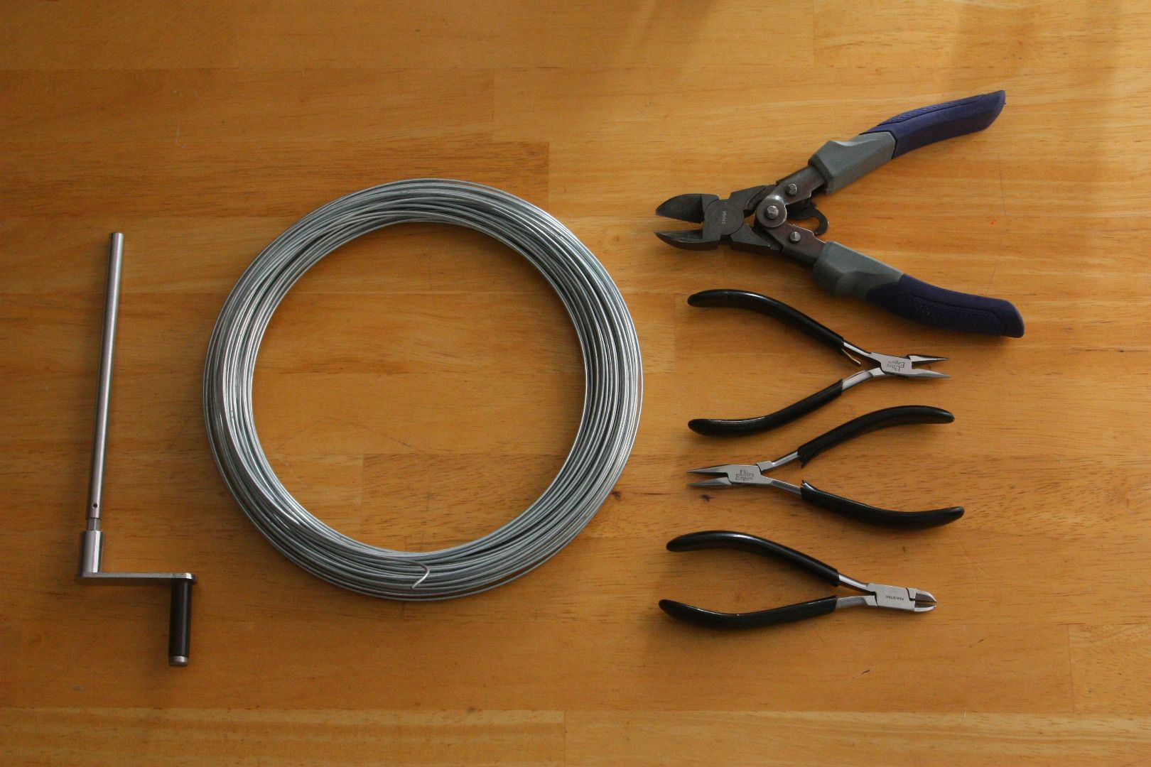 How to Make Chainmail (European 4-in-1 Weave) : 7 Steps (with Pictures ...