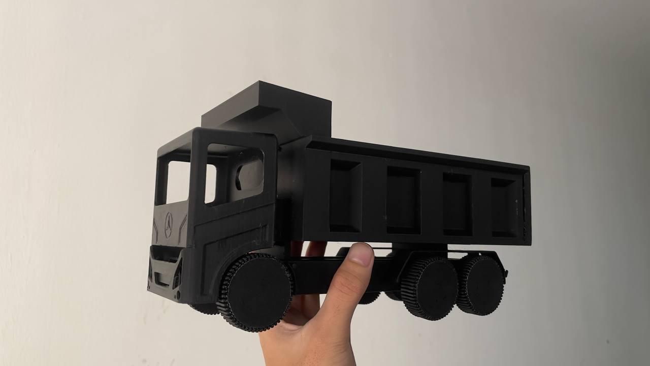 LOGISTIC TRUCK MODEL : 6 Steps - Instructables