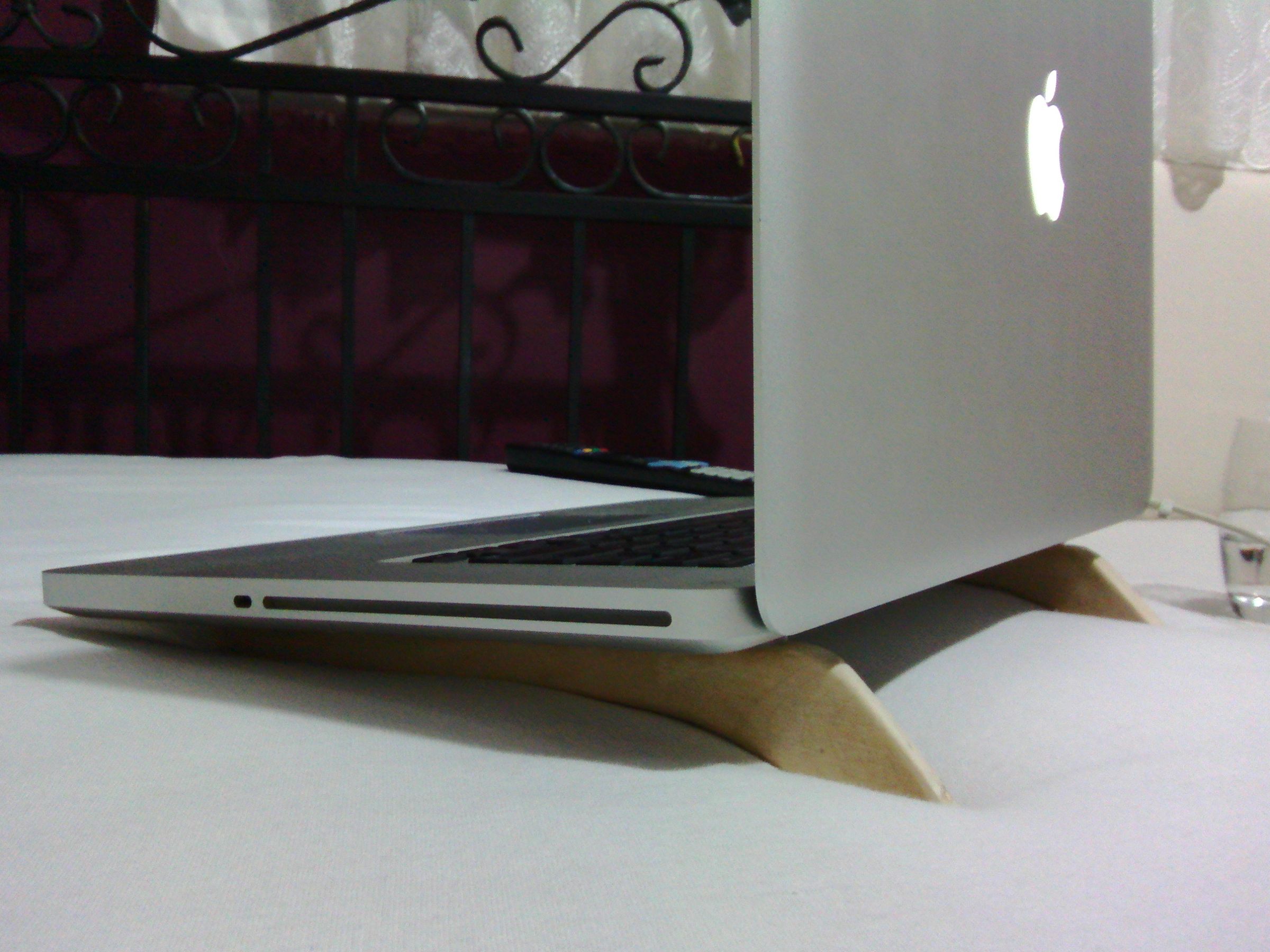 Laptop Stand From Hanger : 4 Steps (with Pictures) - Instructables