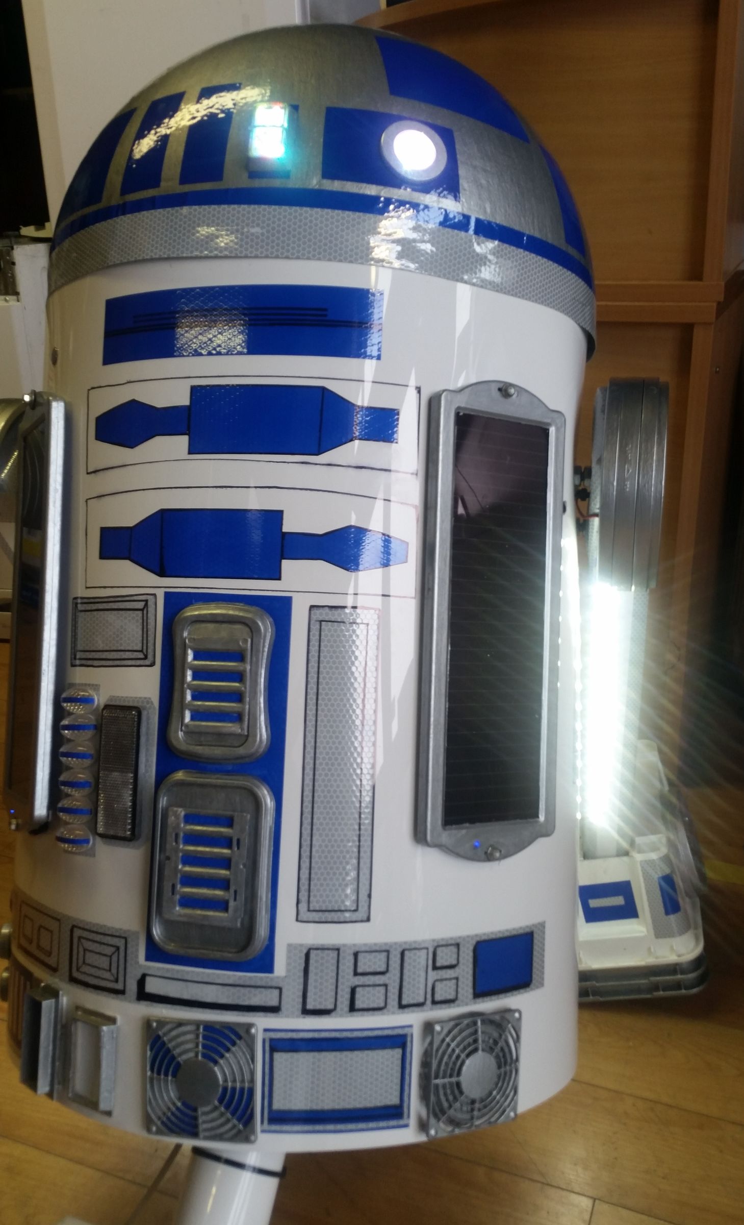 Solar Powered Recycled Full Size R2D2 Fully Functional - Instructables