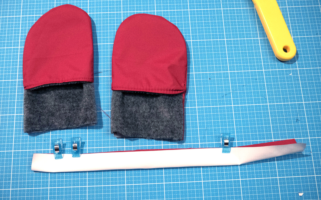 Turn Your Gloves Into Temporary Mittens : 7 Steps (with Pictures ...