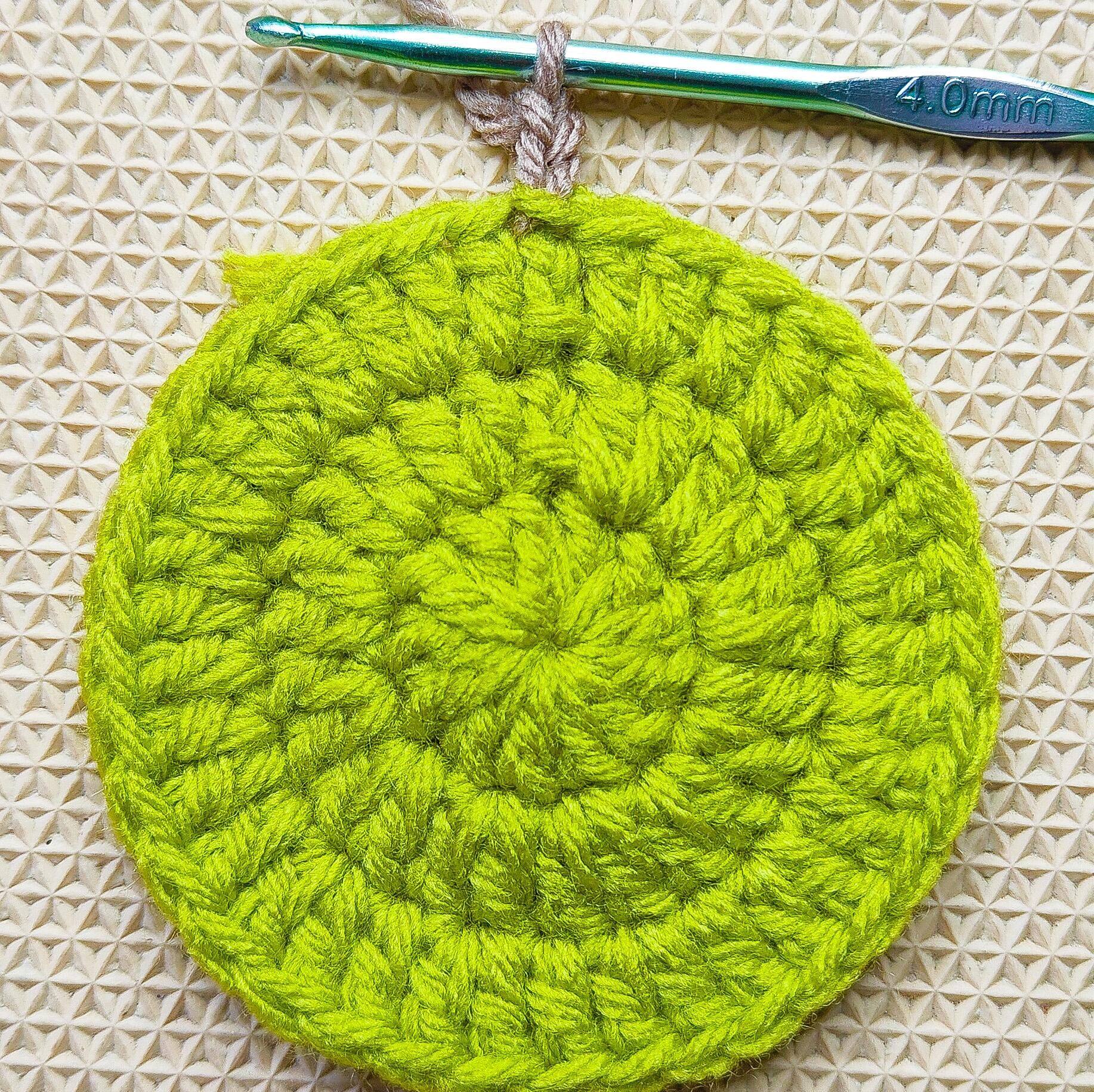 Seamless Solid Crochet Circle to Granny Square Pattern : 6 Steps (with ...
