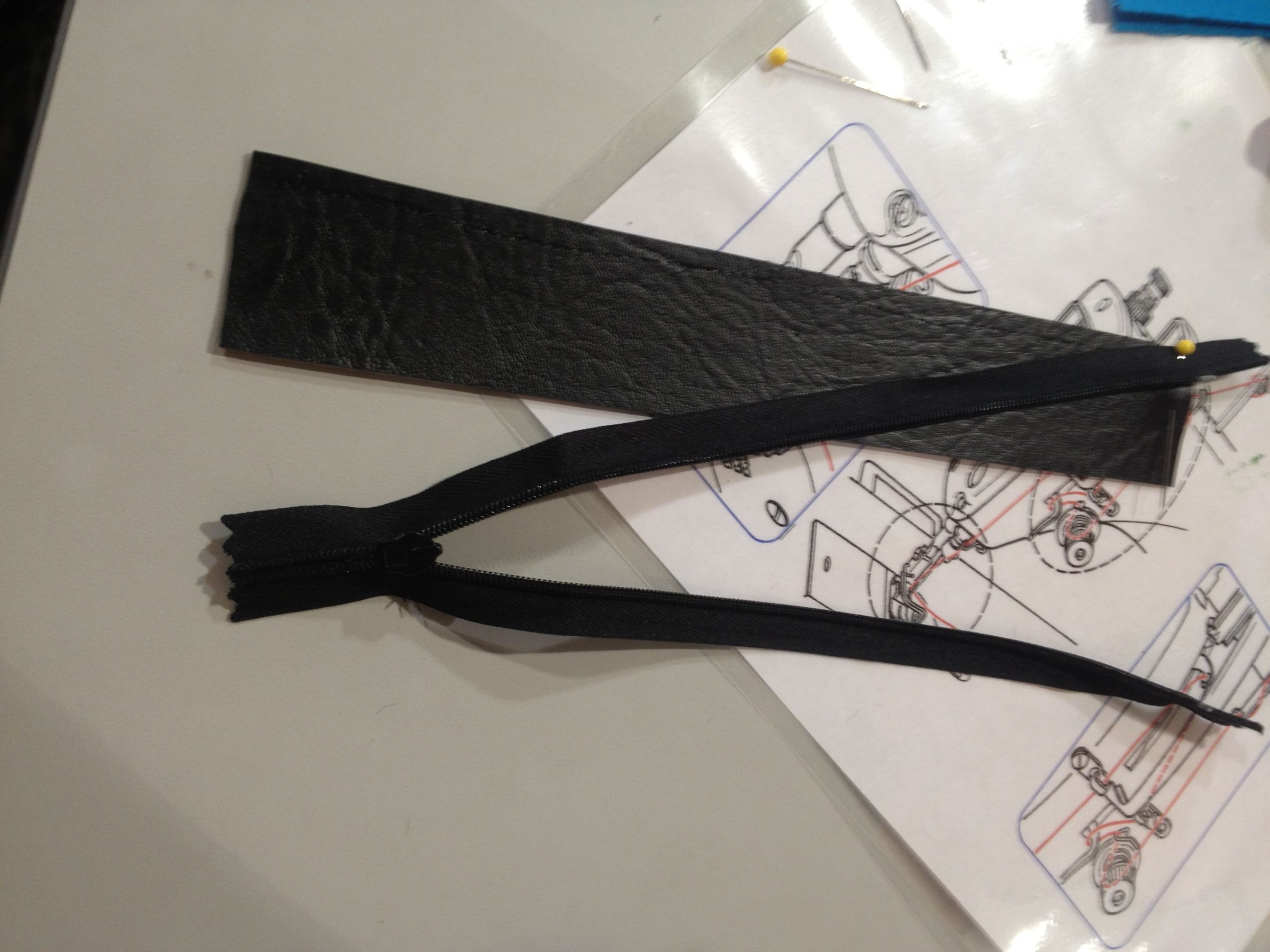 Motorcycle Back Rest - Reupholstered : 4 Steps - Instructables