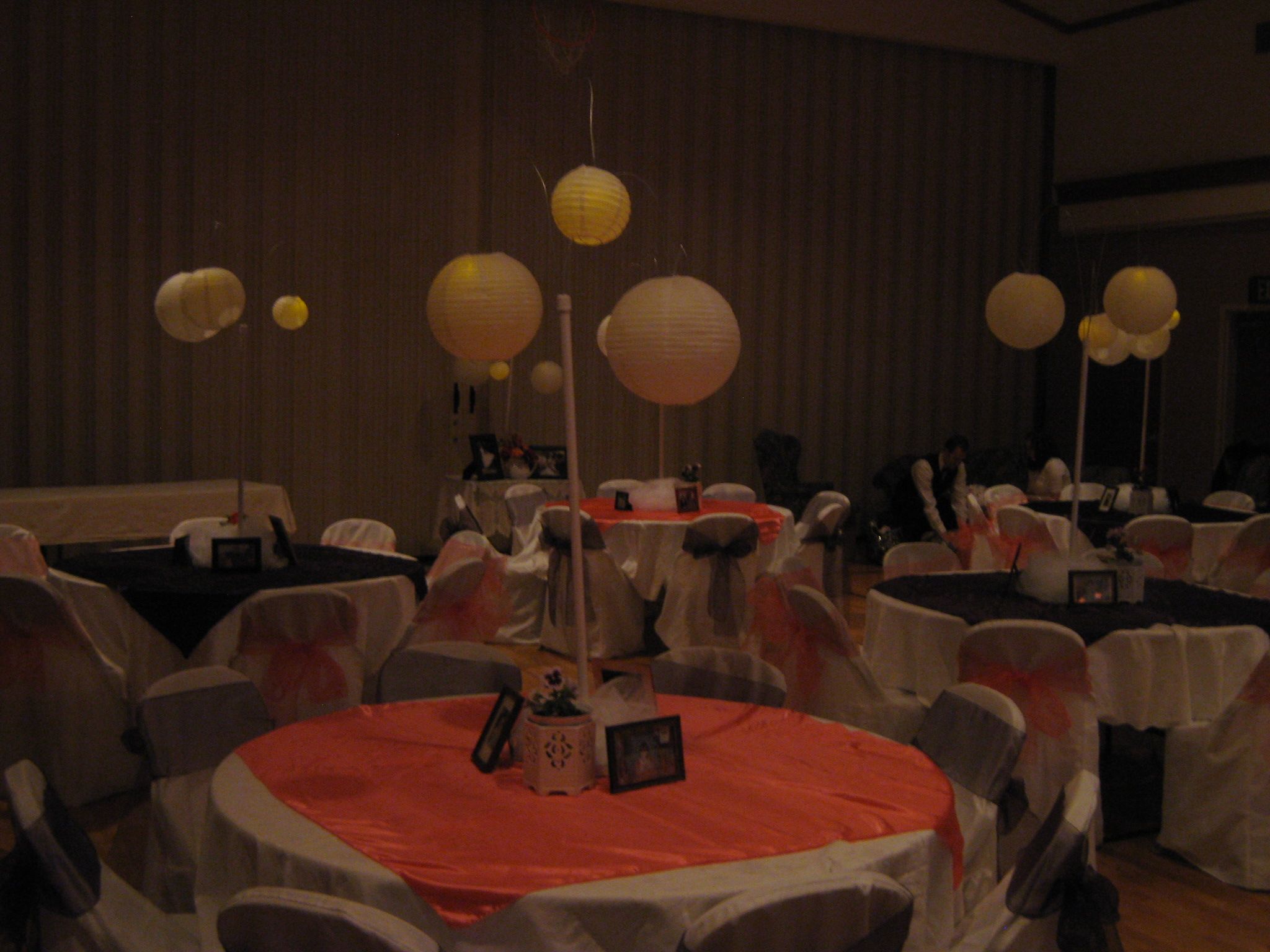 Freestanding Paper Lantern Table Decorations : 3 Steps - Instructables