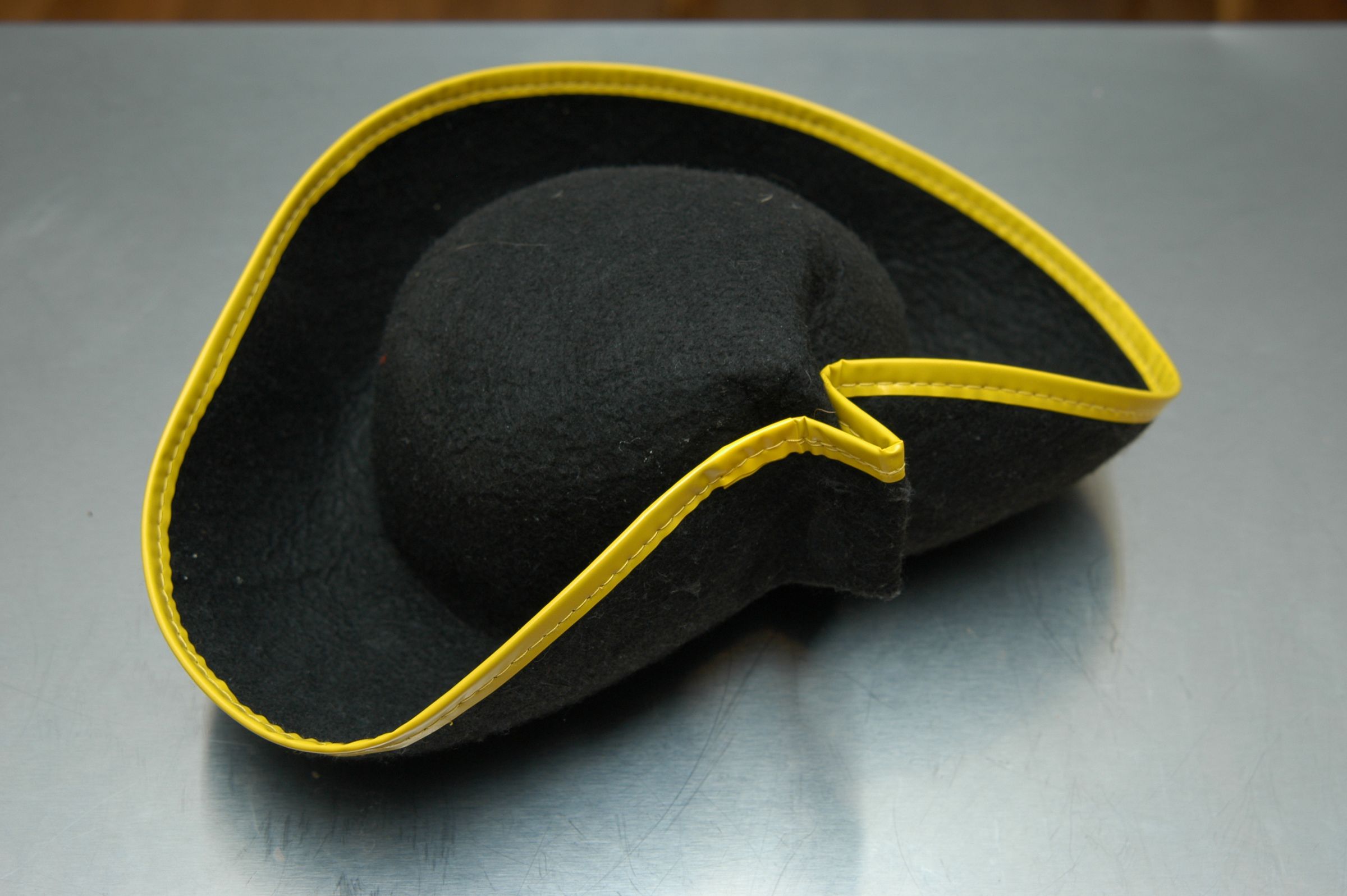 Resize a Pirate Hat to Fit a Baby or Small Child. : 3 Steps - Instructables