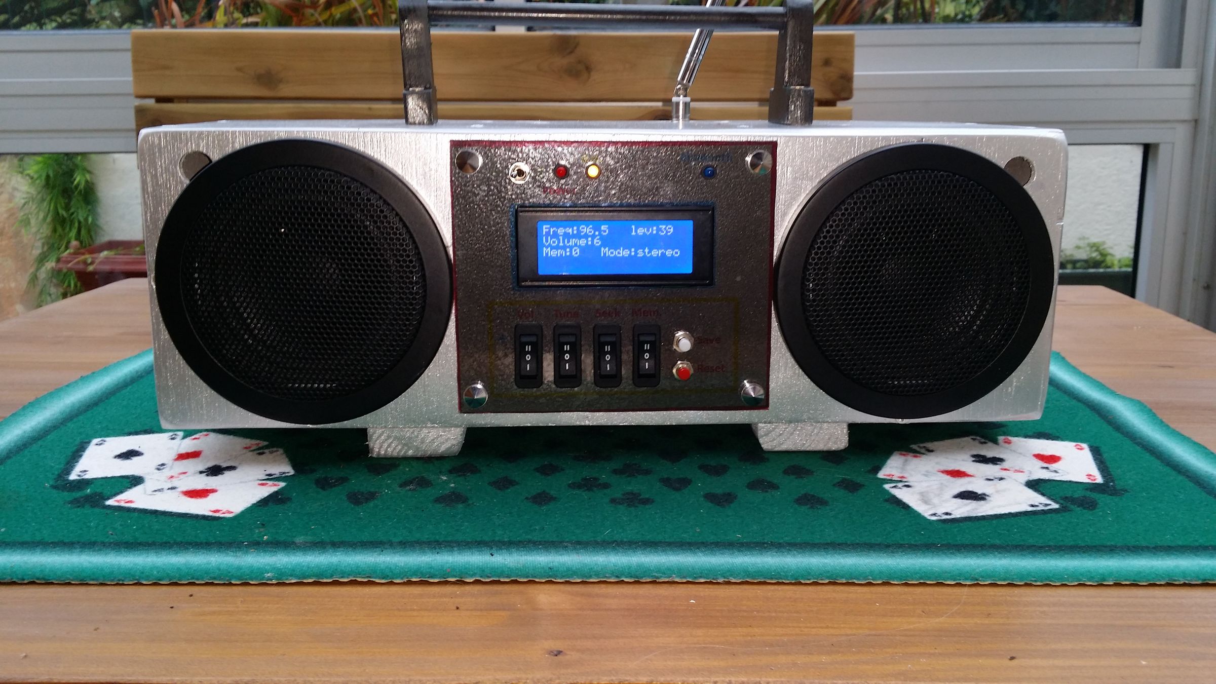 FM Radio With RDS (Radio Text) , BT Control and Charging Base : 5 Steps ...