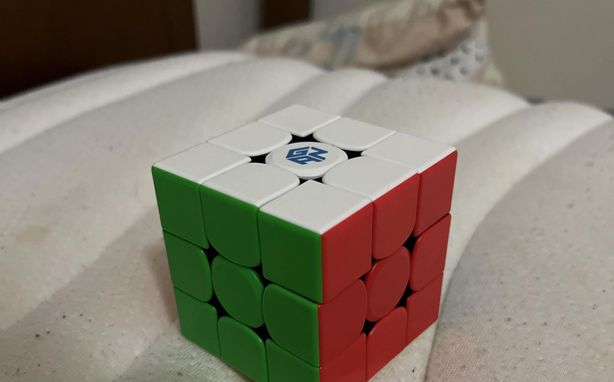 How to Solve the Rubik’s Cube (for Absolute Beginners) : 8 Steps - Instructables