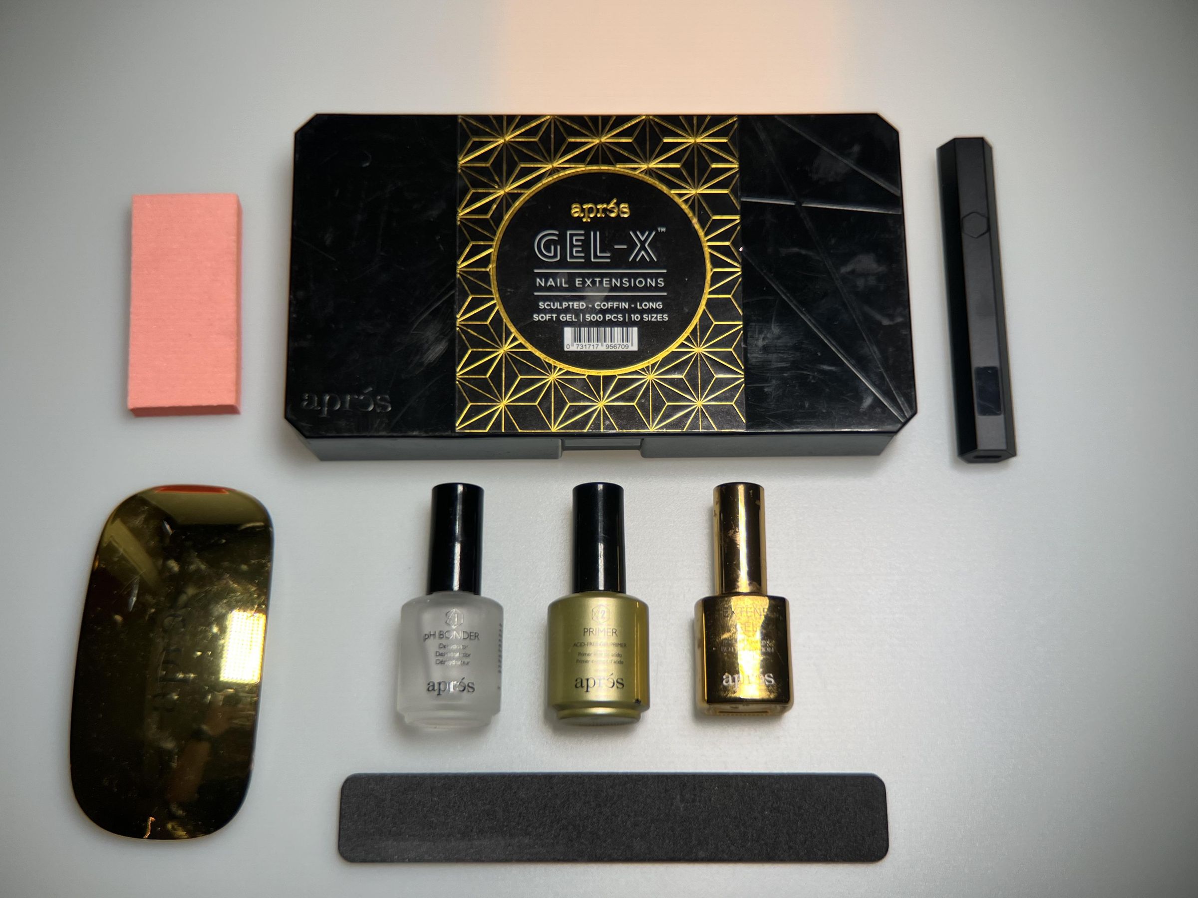 How to Apply Gel-X Extension Nails for Beginners : 9 Steps - Instructables