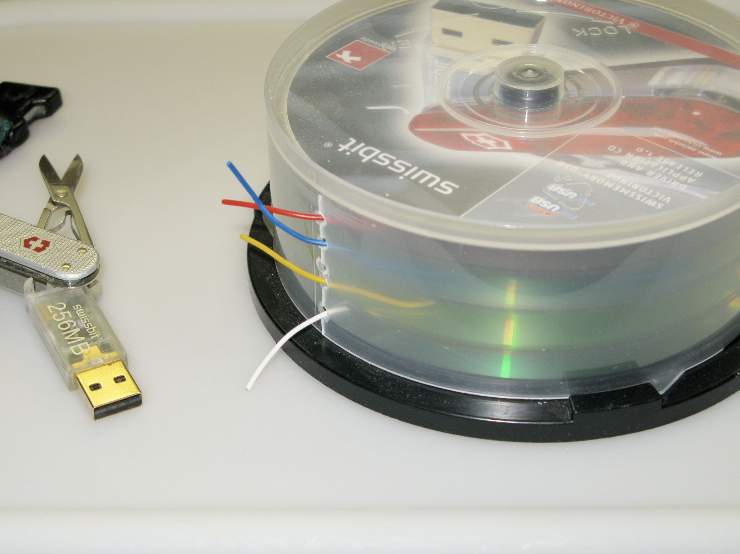 CD Cable Drum : 4 Steps - Instructables
