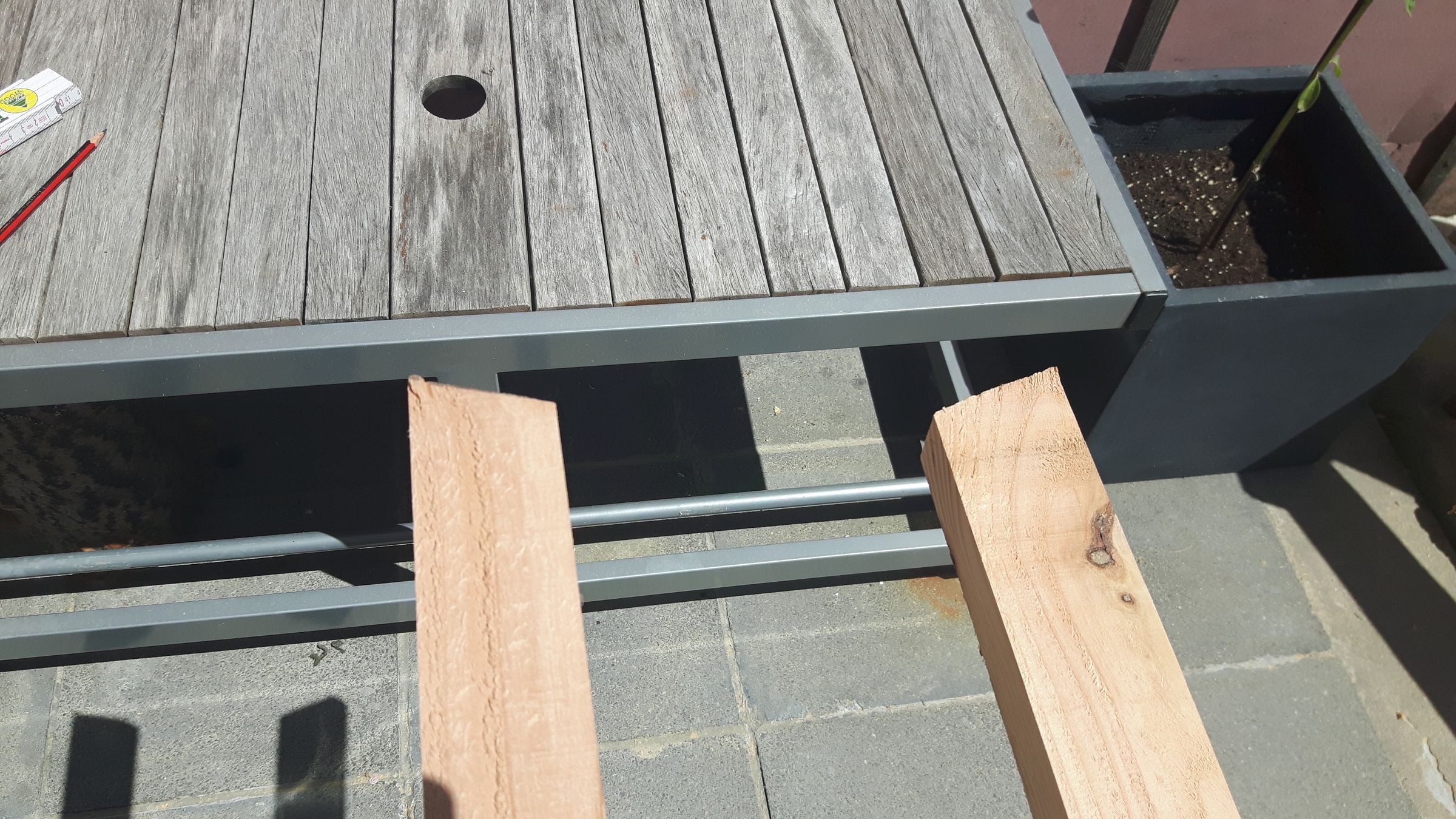 Simple Ladder Clothes Rack : 6 Steps (with Pictures) - Instructables