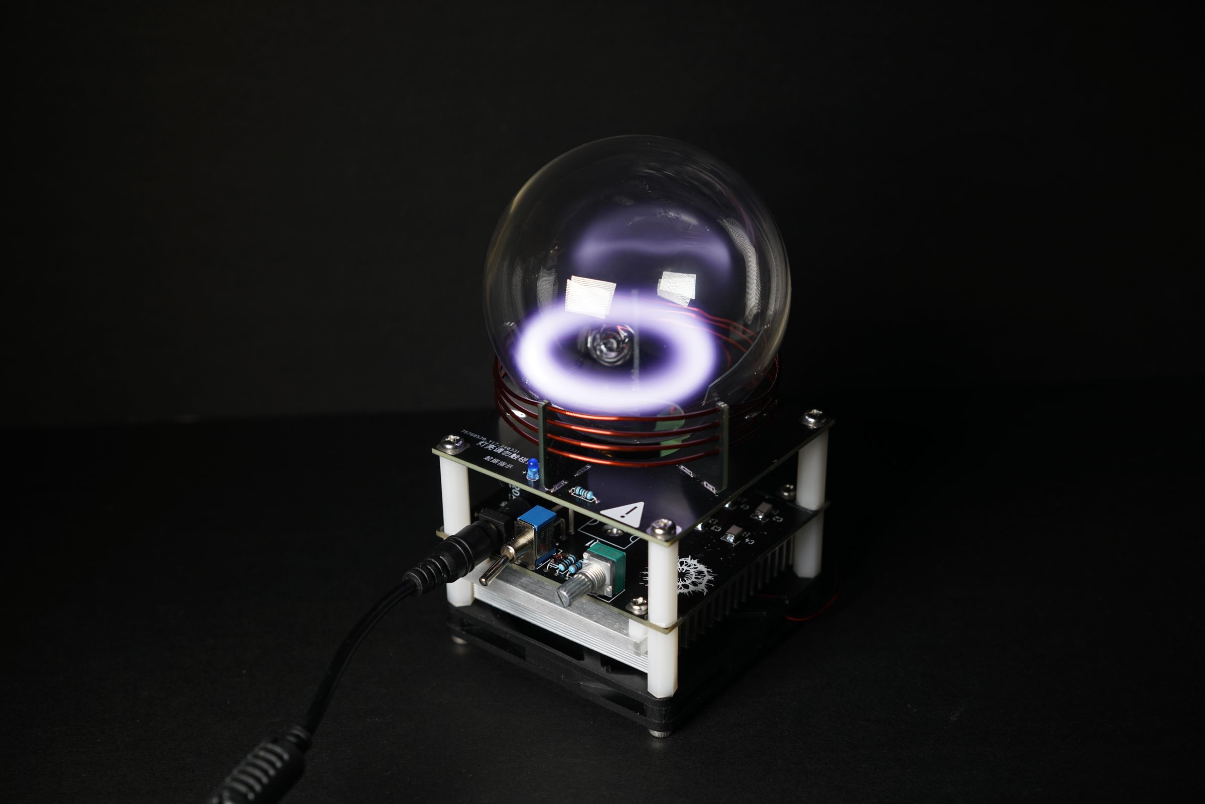 Tokamak in Your Home: a Xenon Plasma Toroid : 10 Steps (with Pictures ...