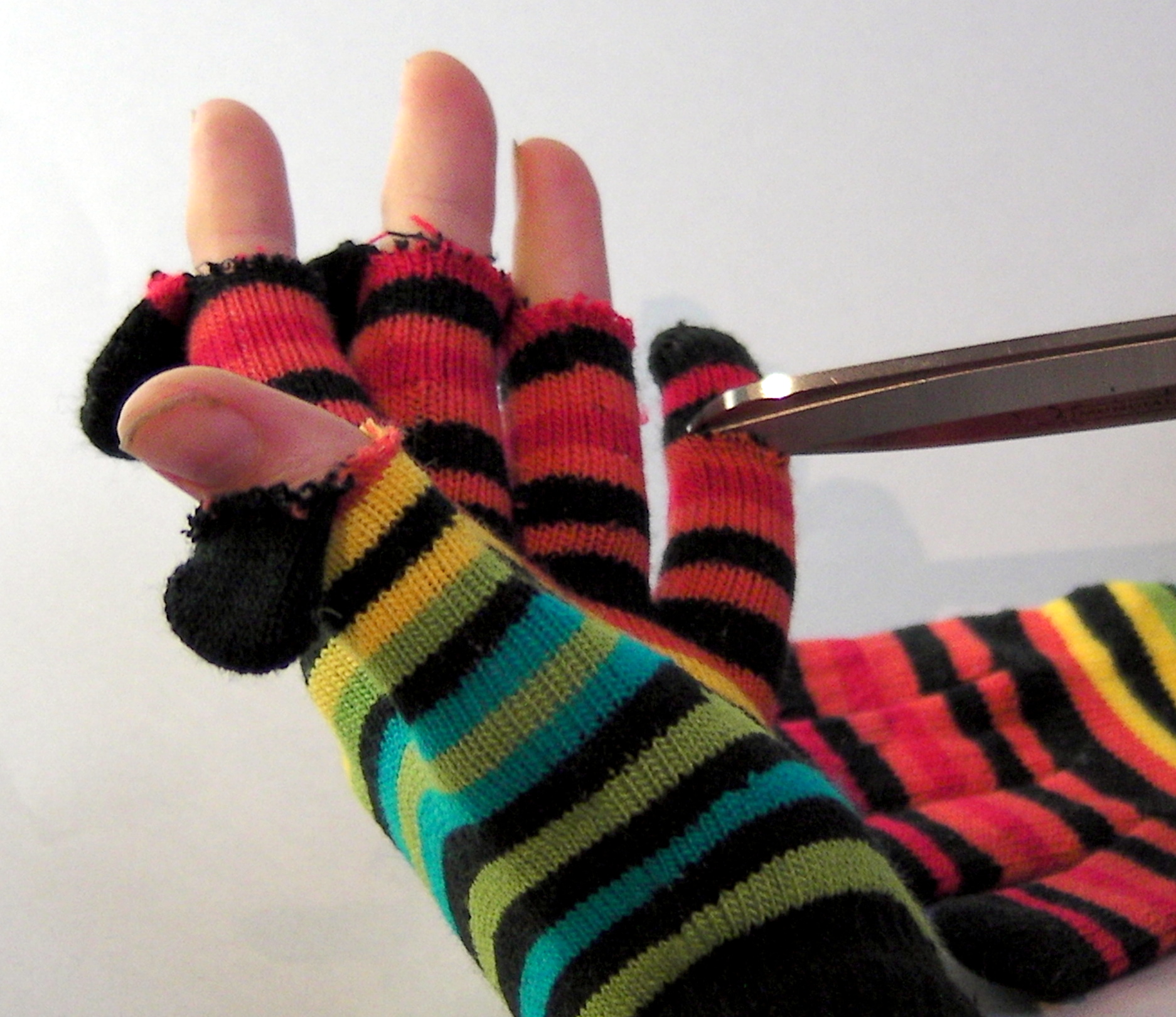 Easy Fingerless Gloves : 7 Steps - Instructables