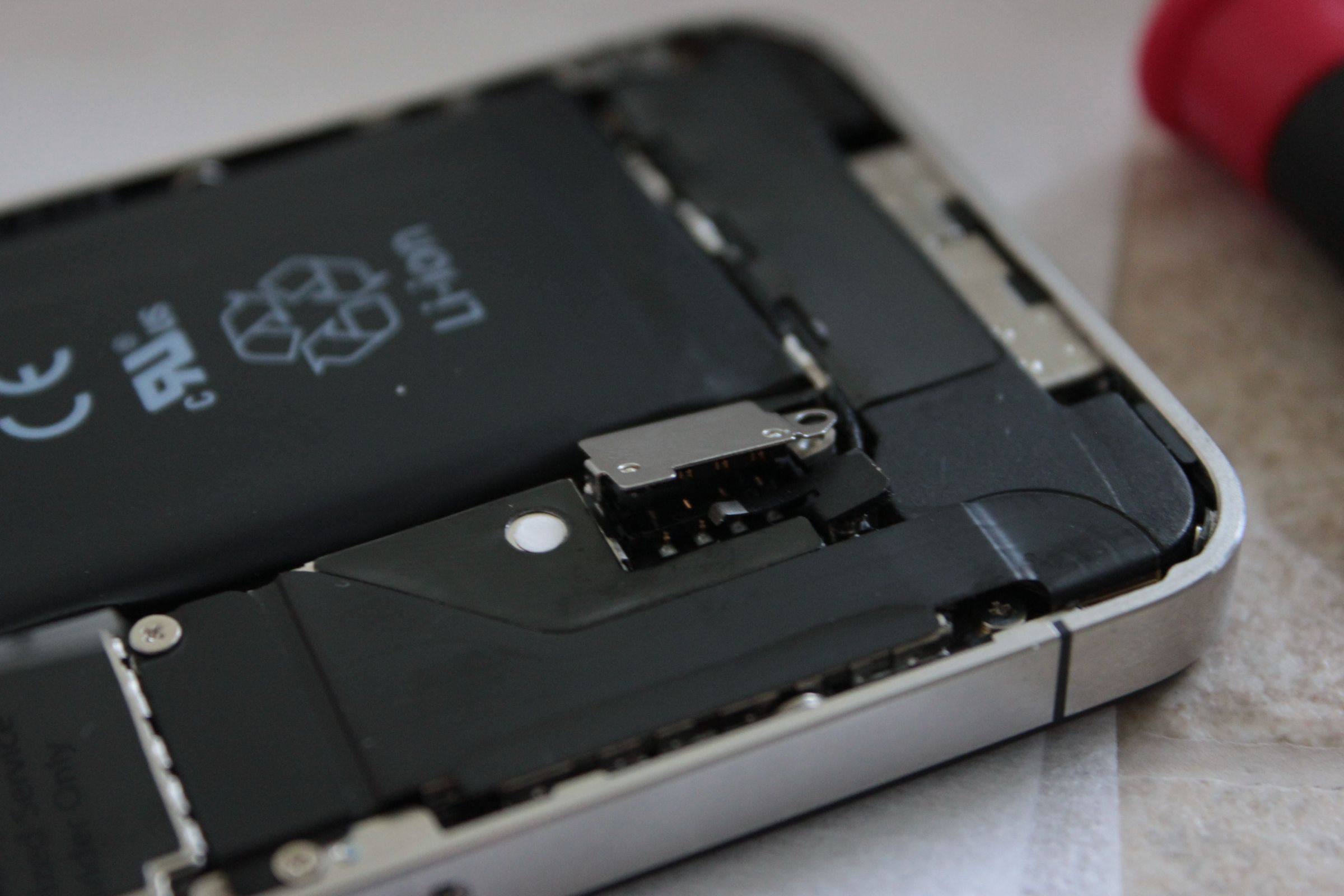Guide to IPhone 4 Screen Replacement : 17 Steps (with Pictures ...