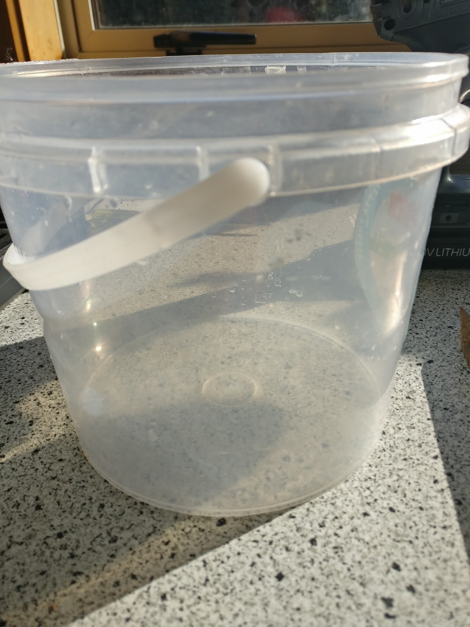 How to Quickly Make a Compost Bucket : 4 Steps - Instructables