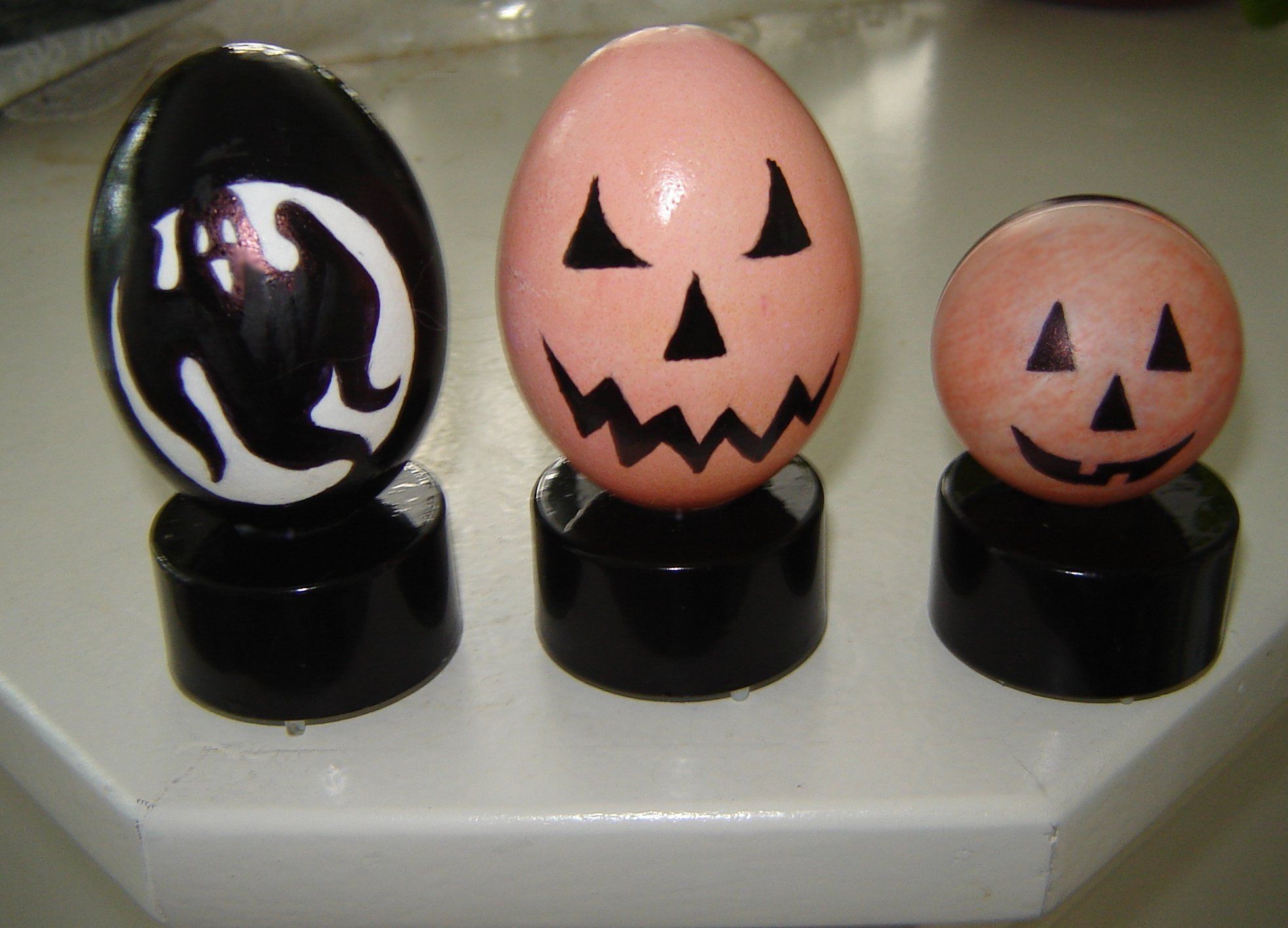 Spooky Halloween Eggs : 10 Steps (with Pictures) - Instructables