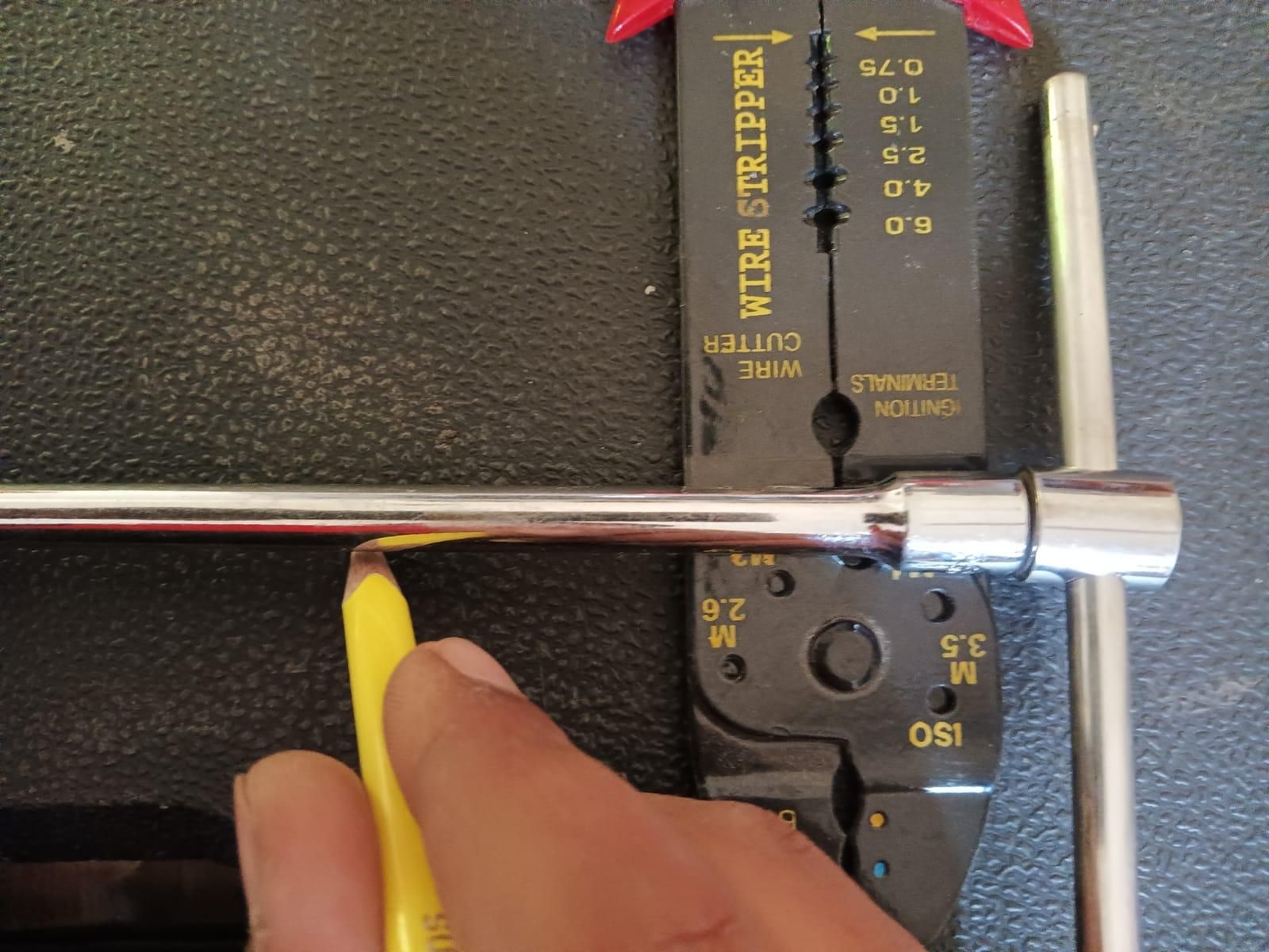 Homemade Portable Toolkit Suitcase : 4 Steps - Instructables