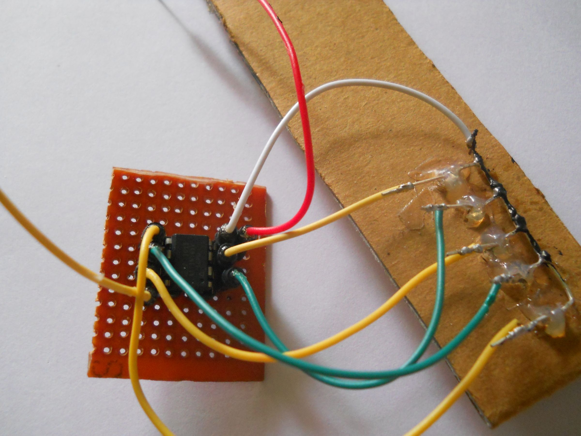 ATtiny85 POV Display : 10 Steps (with Pictures) - Instructables