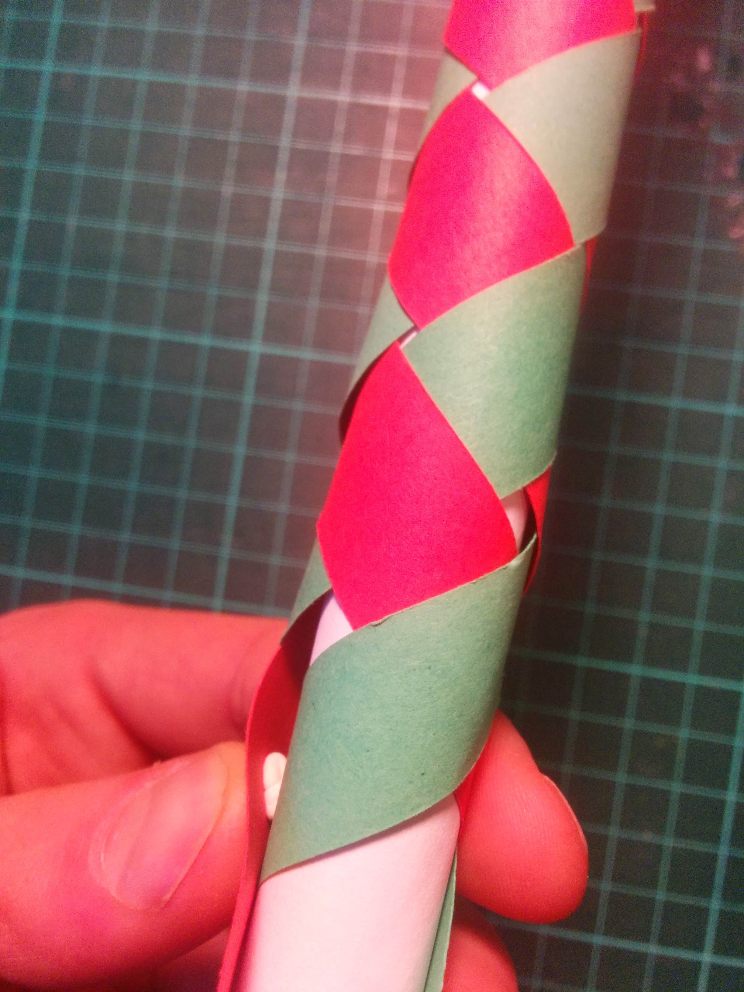 Paper Chinese Finger Trap : 9 Steps (with Pictures) - Instructables