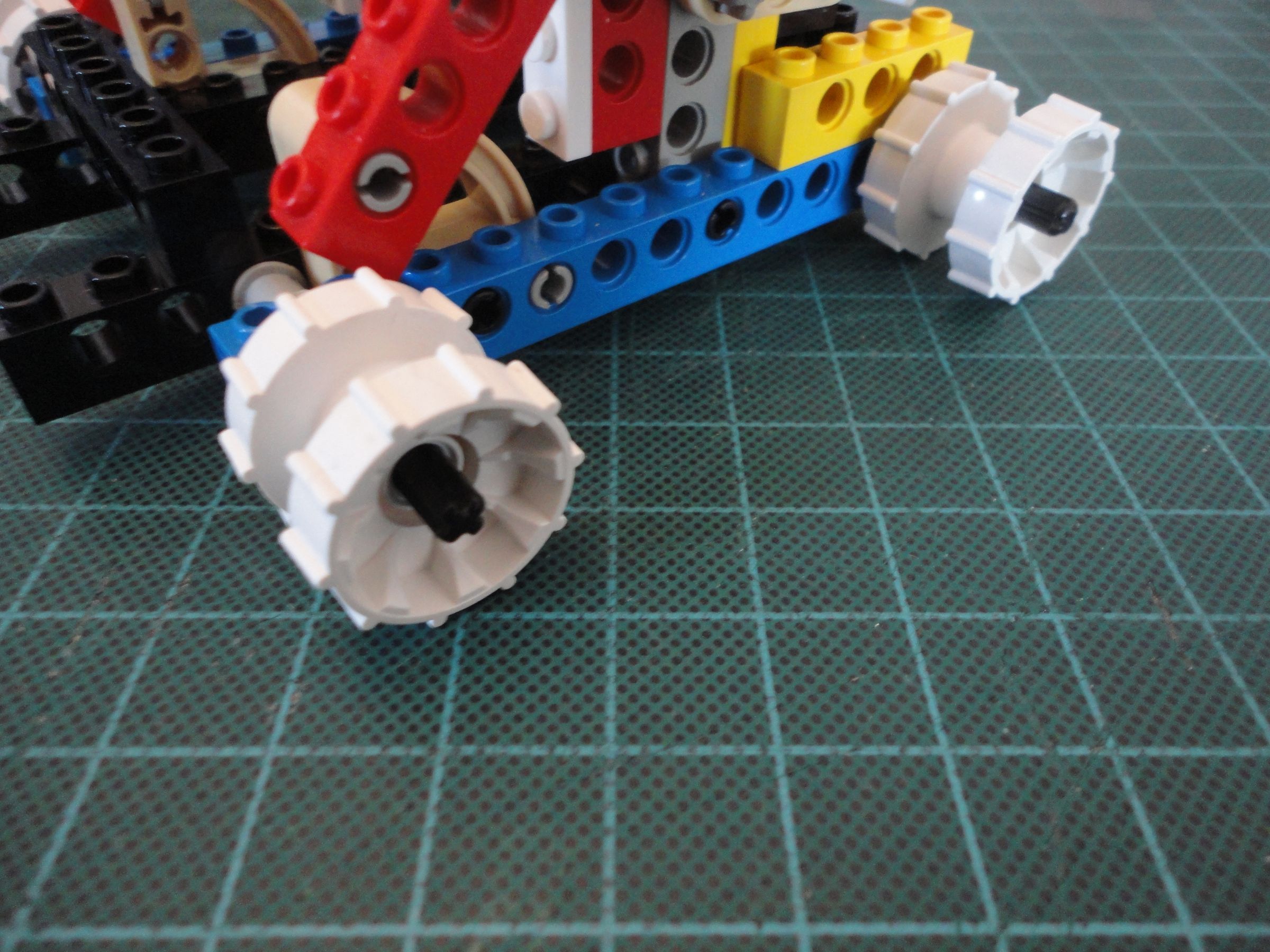 Lego Track Bot : 14 Steps (with Pictures) - Instructables