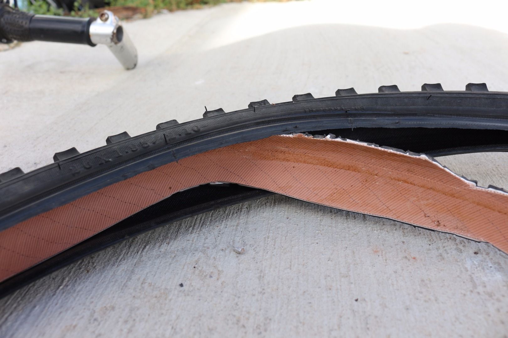 DIY Thorn (and Puncture)-resistant Tyres : 10 Steps (with Pictures ...