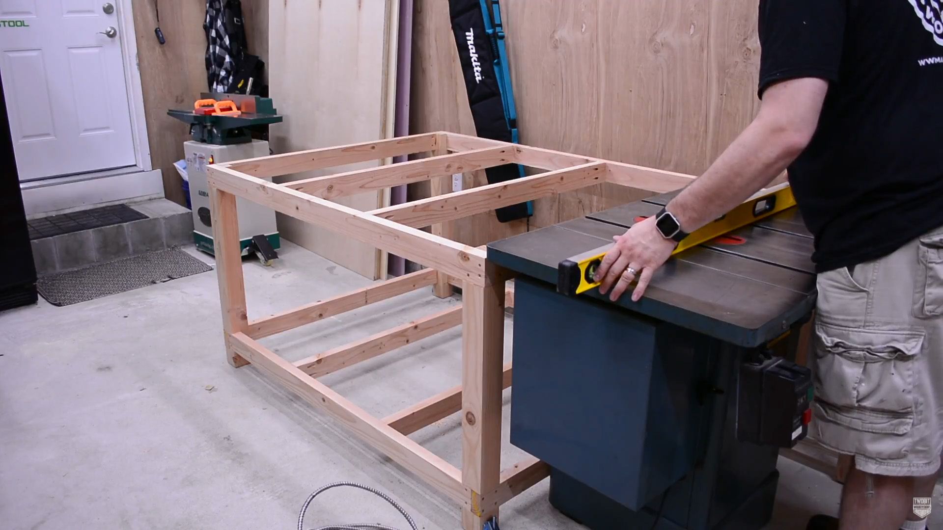 Modular Outfeed Table | How to Build - Woodworking : 38 Steps (with ...