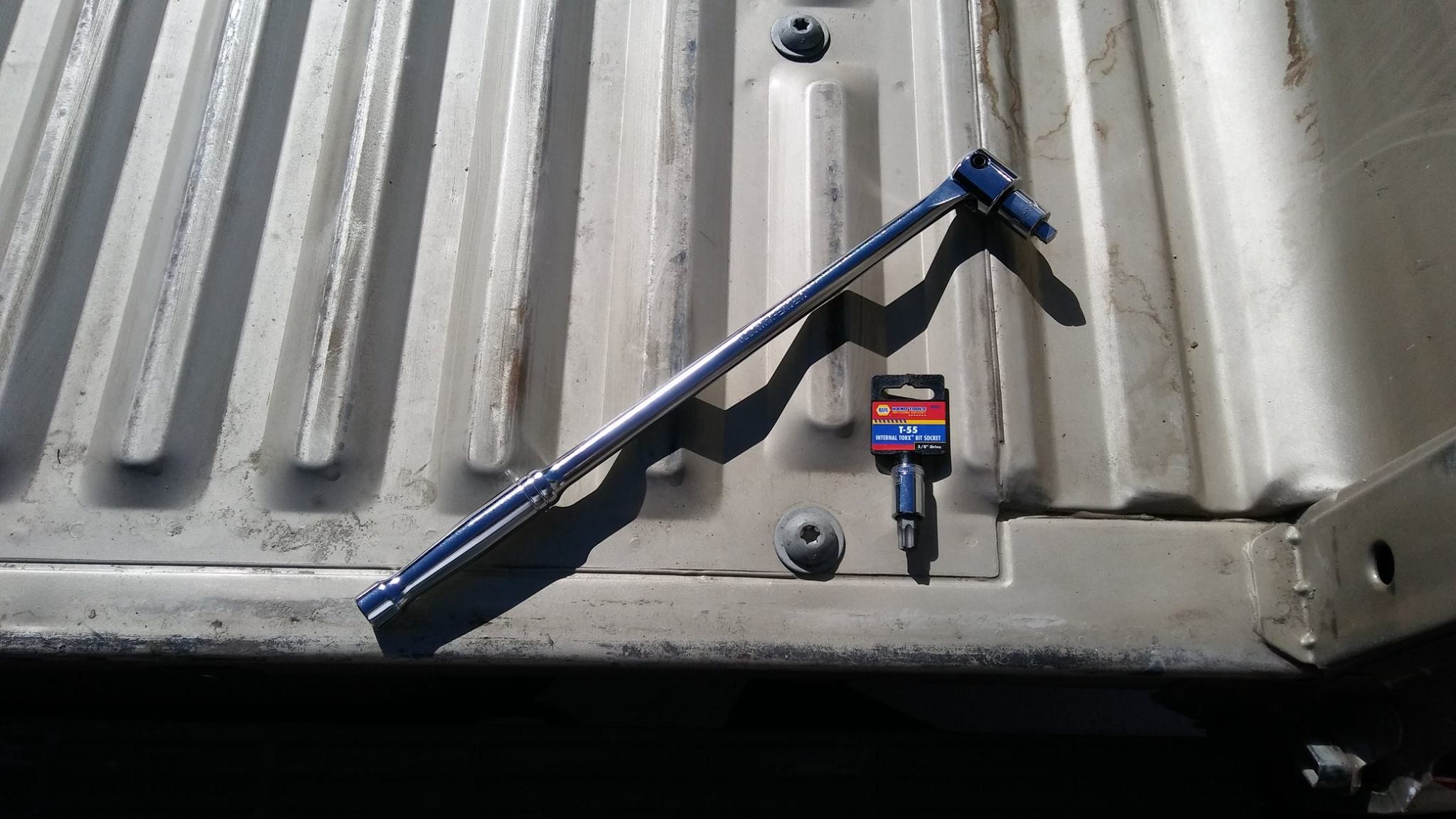 2001 Ford Ranger Fuel Pump and Float Assembly Replacement : 11 Steps ...