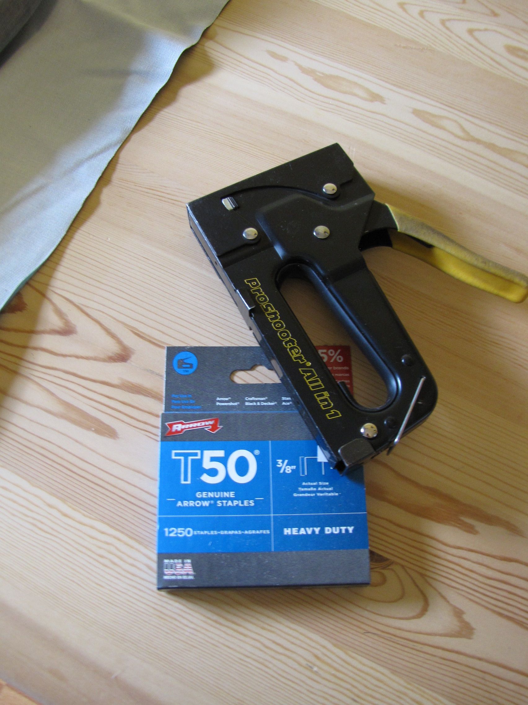 Easy Office Chair Facelift! : 9 Steps - Instructables