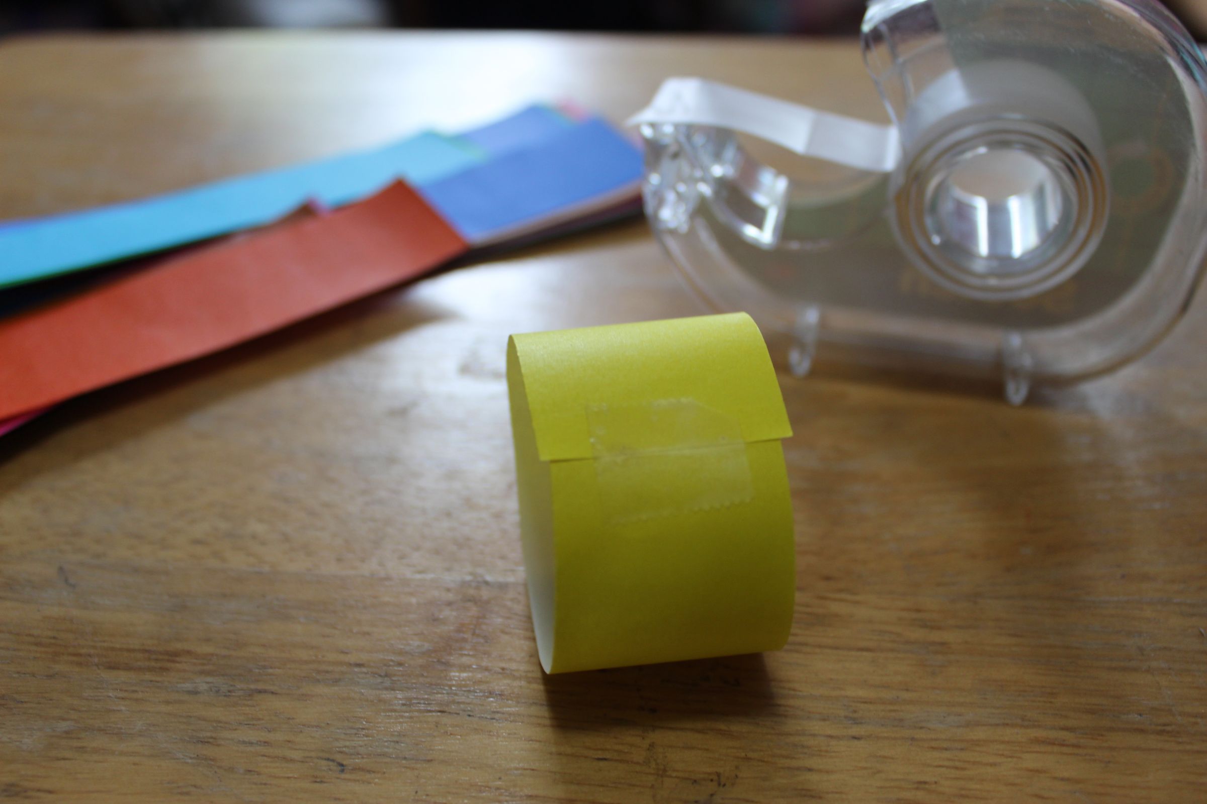 Colorful Linked Decorations : 6 Steps - Instructables