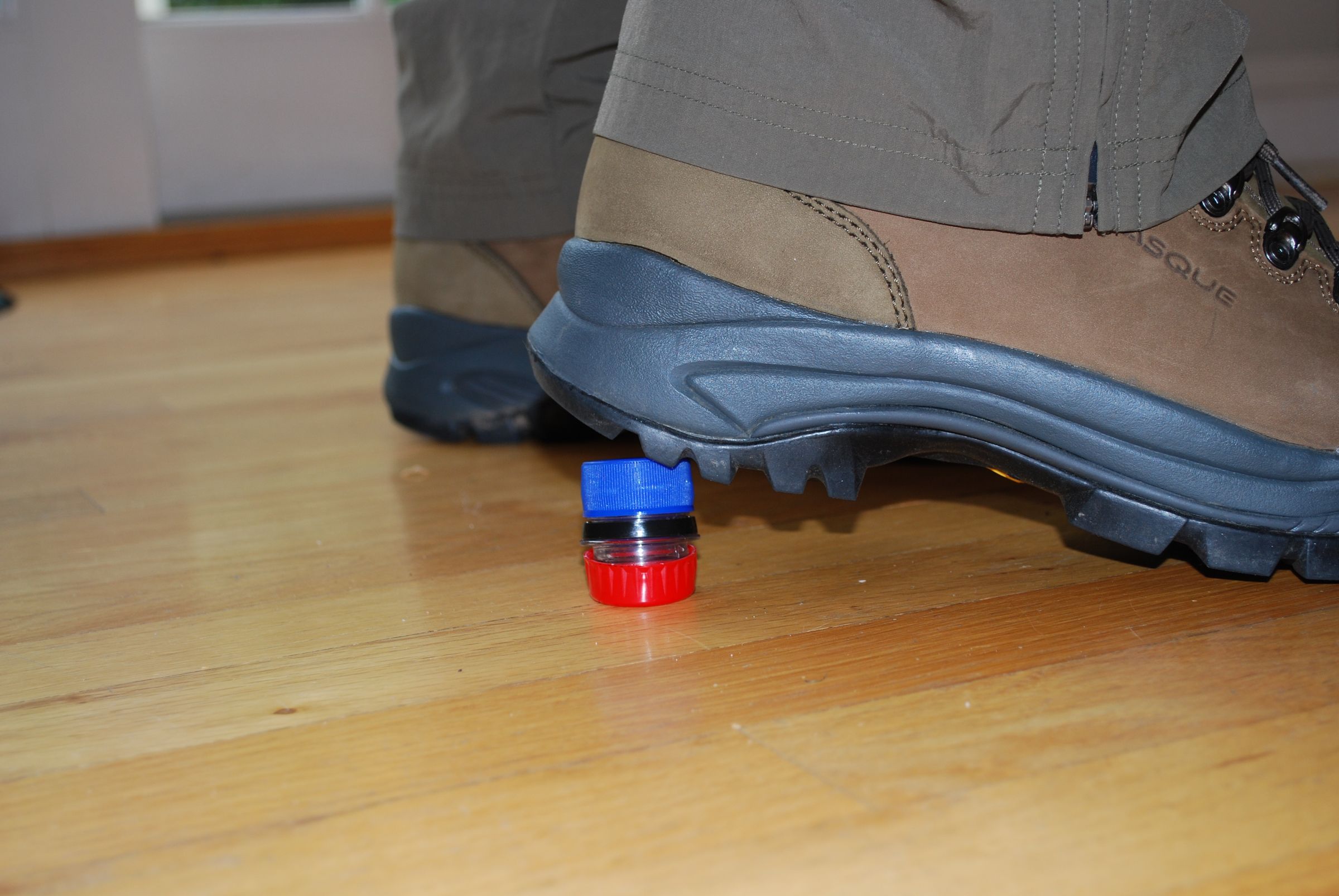 Micro (Geocache) Container : 10 Steps - Instructables