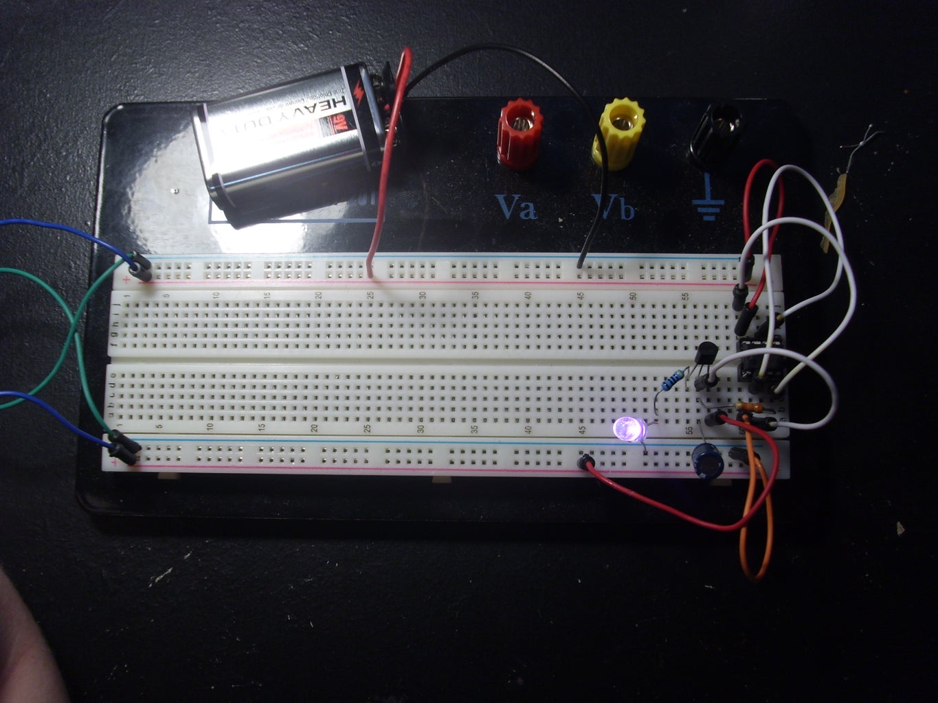 Throbbing Fading Flashing Led With 555 Timer 7 Steps Instructables
