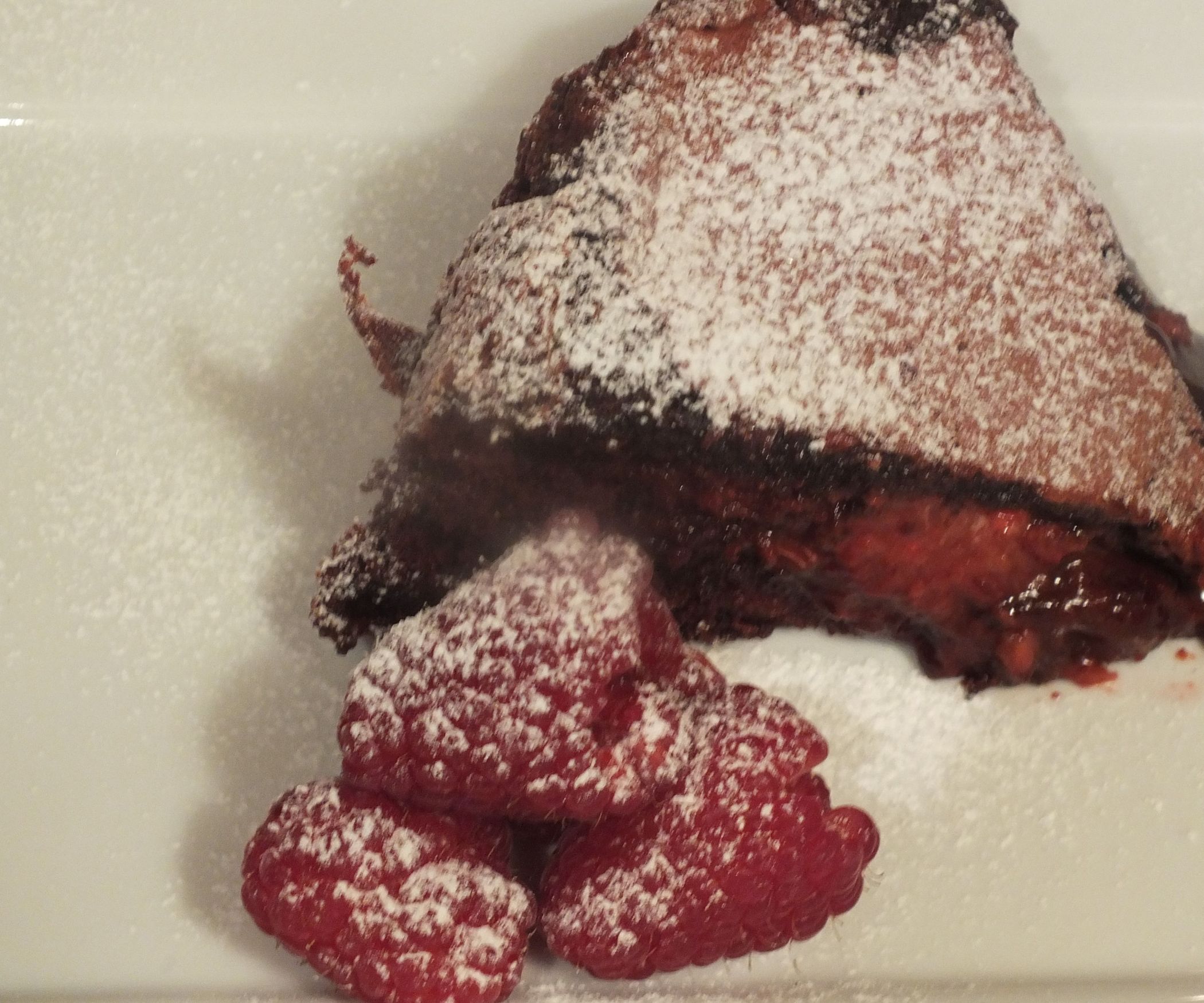 Red Velvet Raspberry Brownie Lava Cake - Instructables