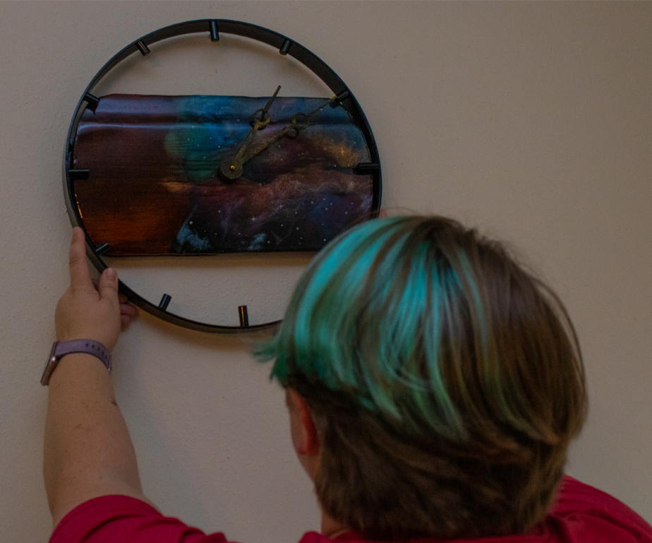 How to Make a Resin and Wood Clock : 6 Steps (with Pictures ...