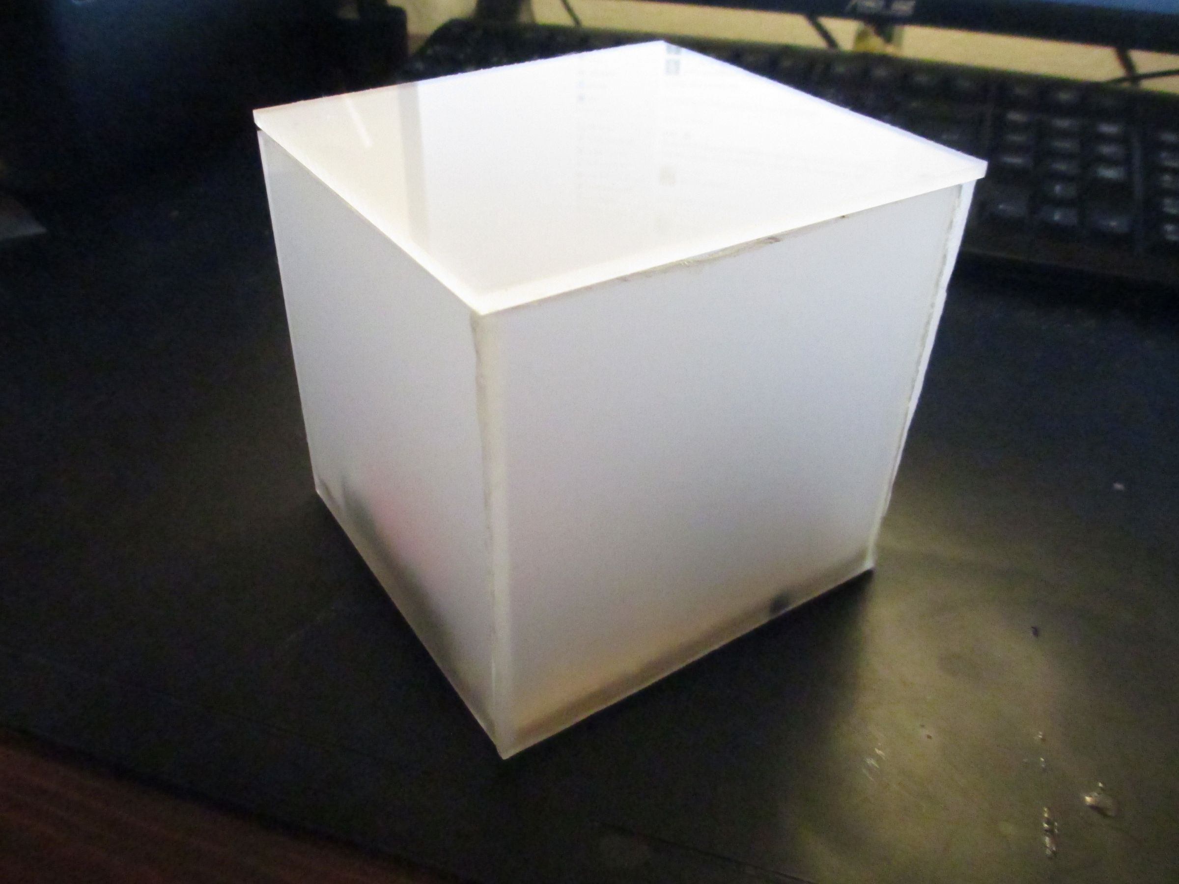 Motion Activated Lamp : 5 Steps - Instructables