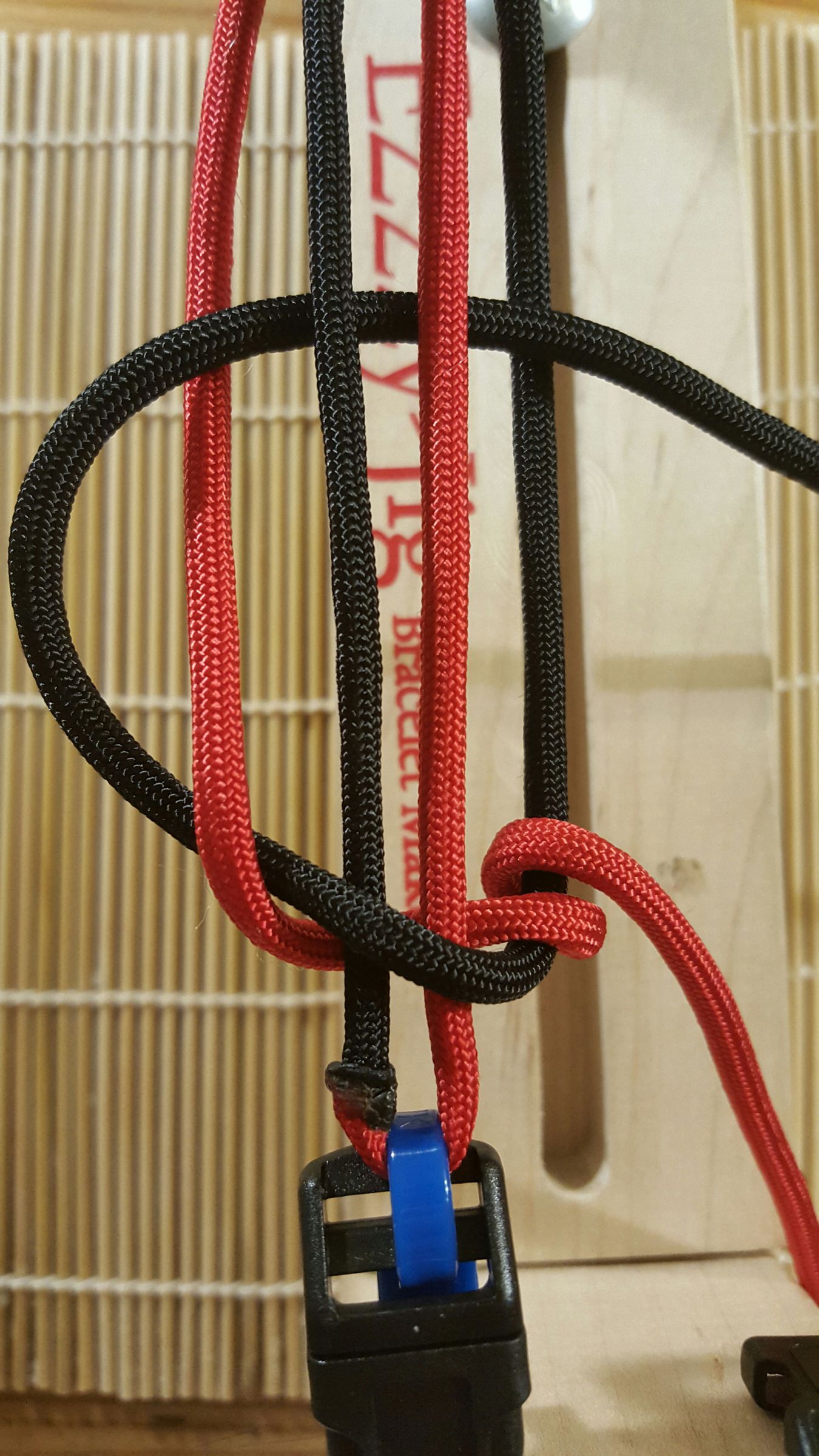 Paracord Snake : 10 Steps (with Pictures) - Instructables