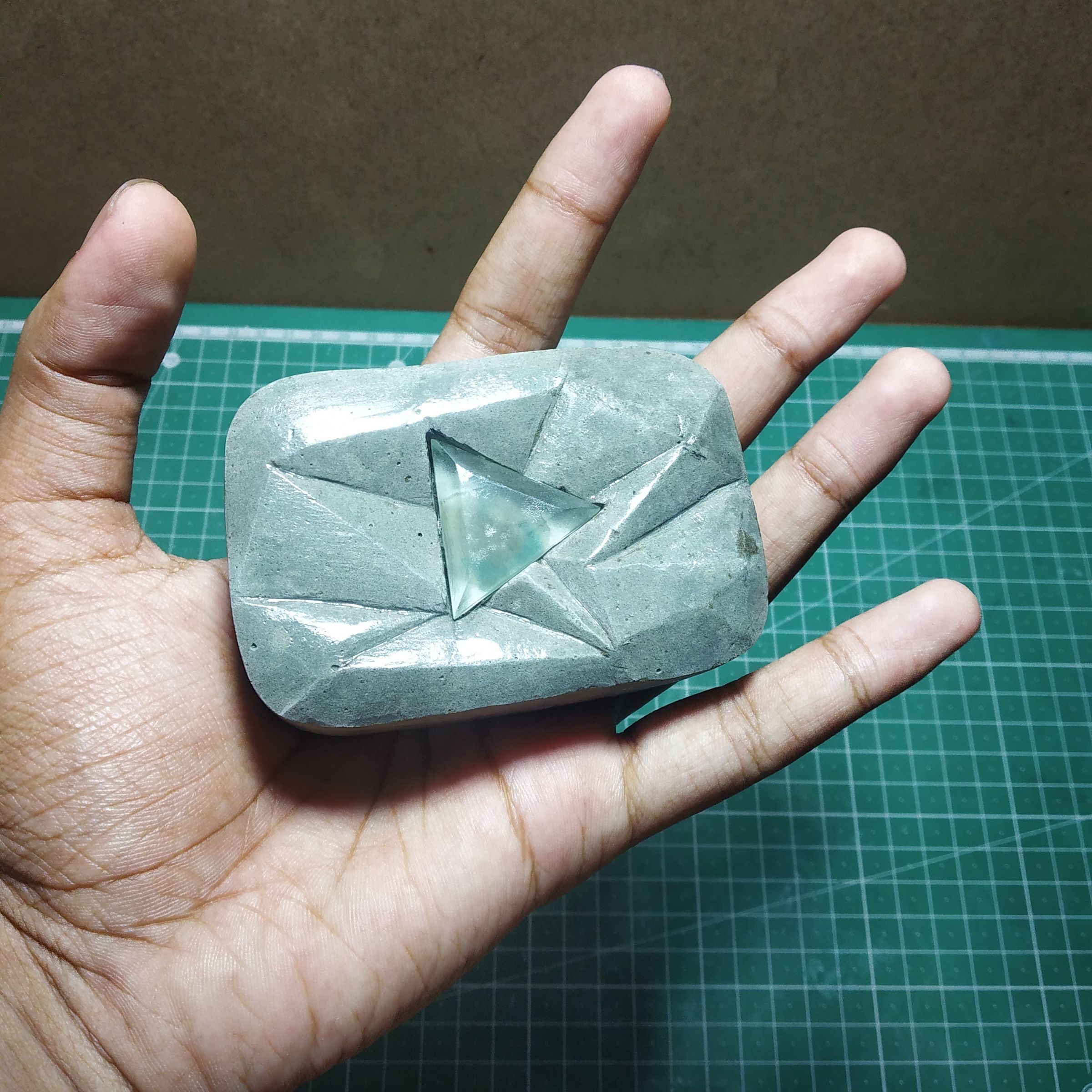 Concrete Youtube Diamond Play Button Paperweight : 14 Steps (with ...