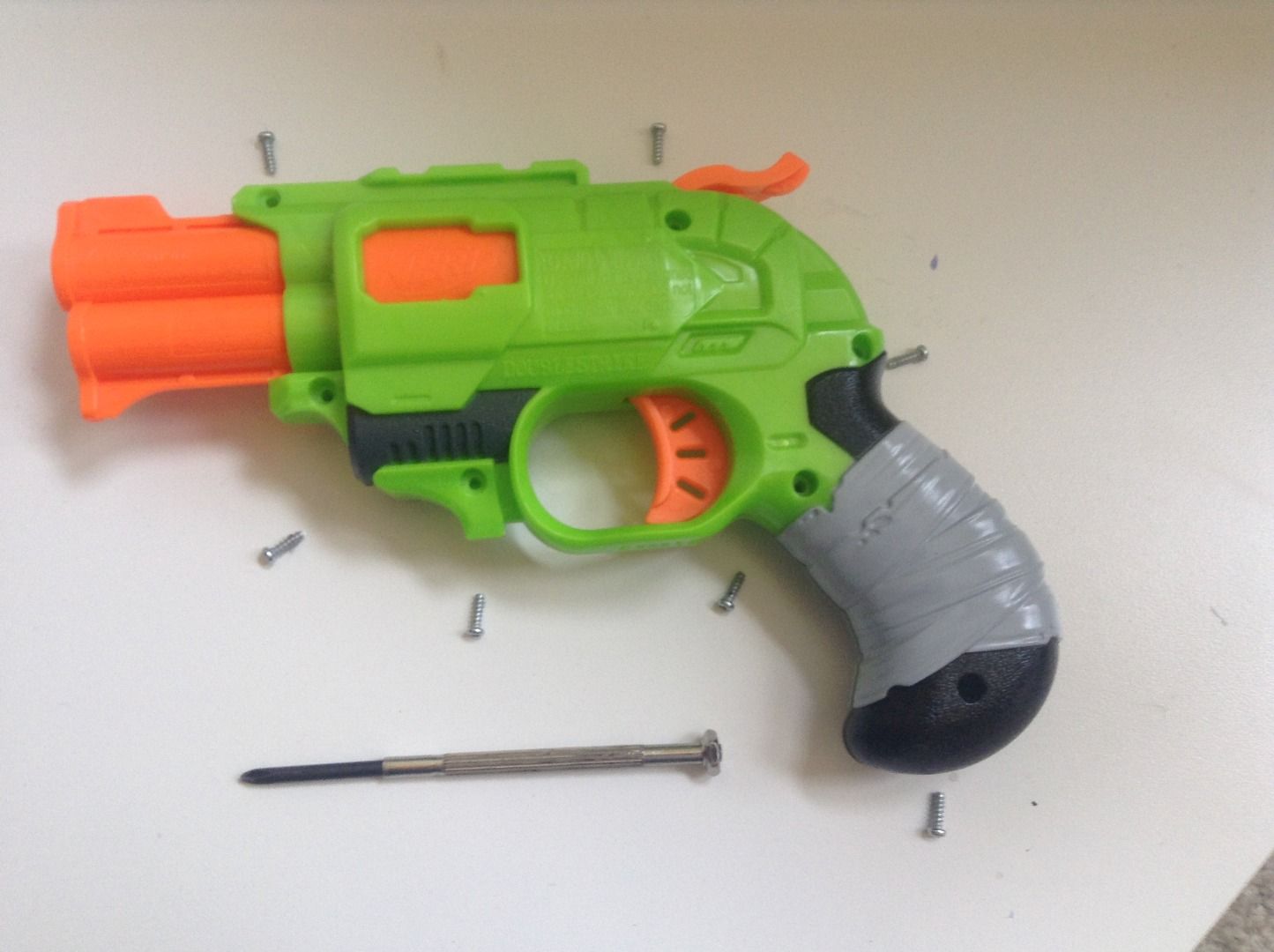 How to Mod the NERF Zombie Strike Doublestrike Blaster to Be Wrist-mounted : 6 Steps (with ...