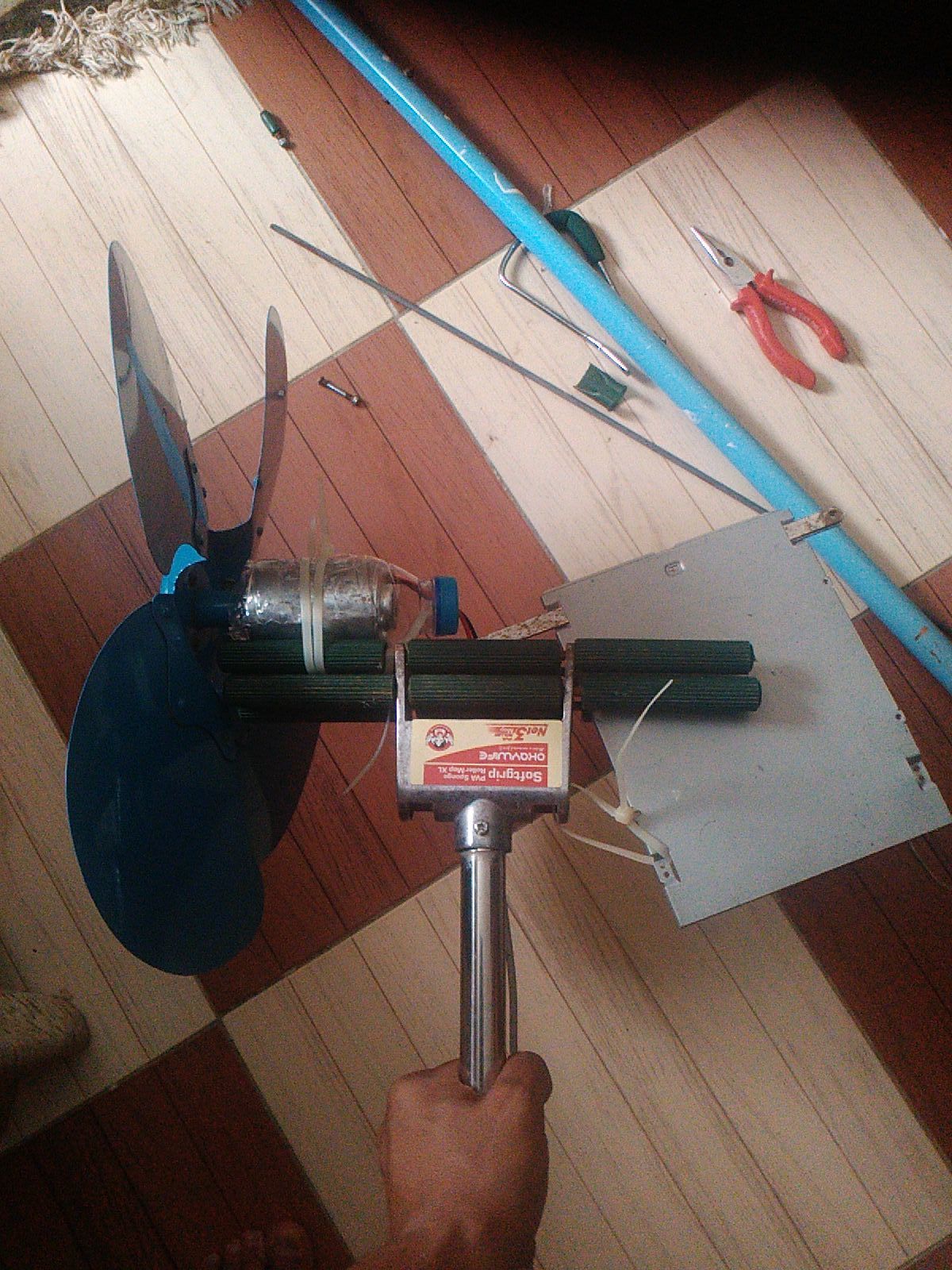 TurbineOne V2 : Super Simple Wind Turbine You Can Make Now : 5 Steps ...