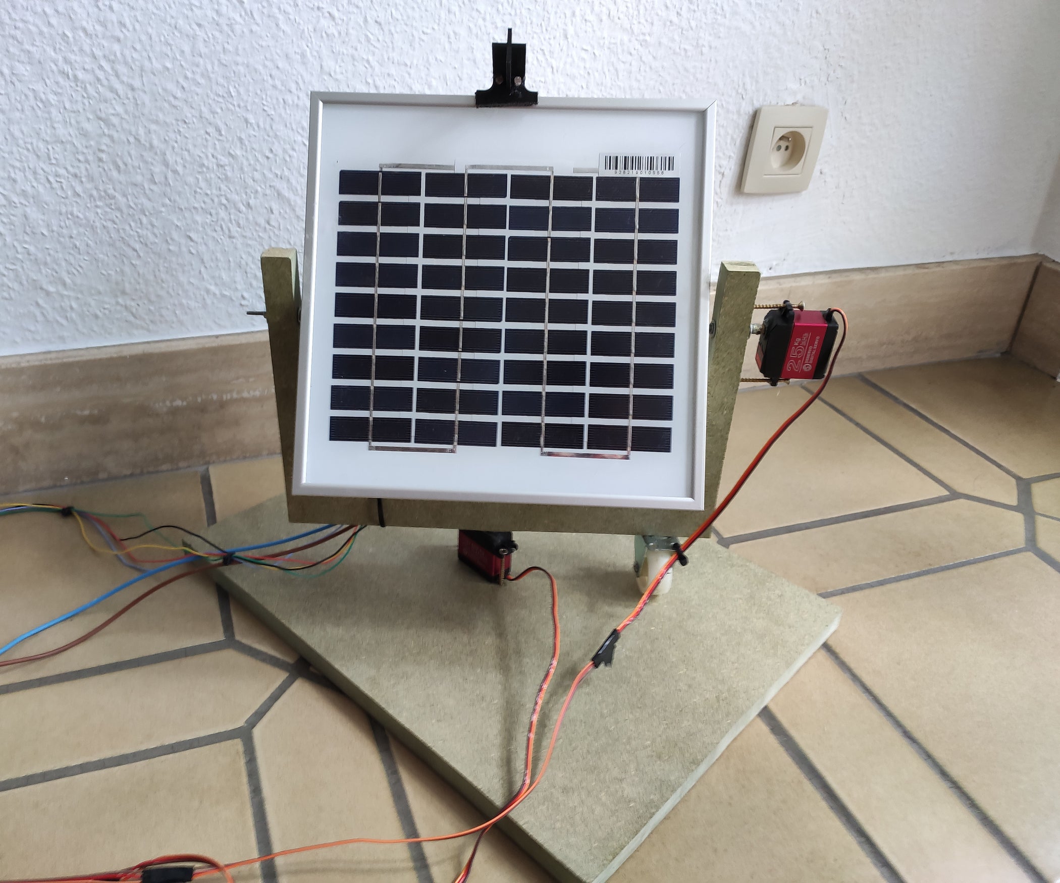 Solar Tracker : 6 Steps - Instructables