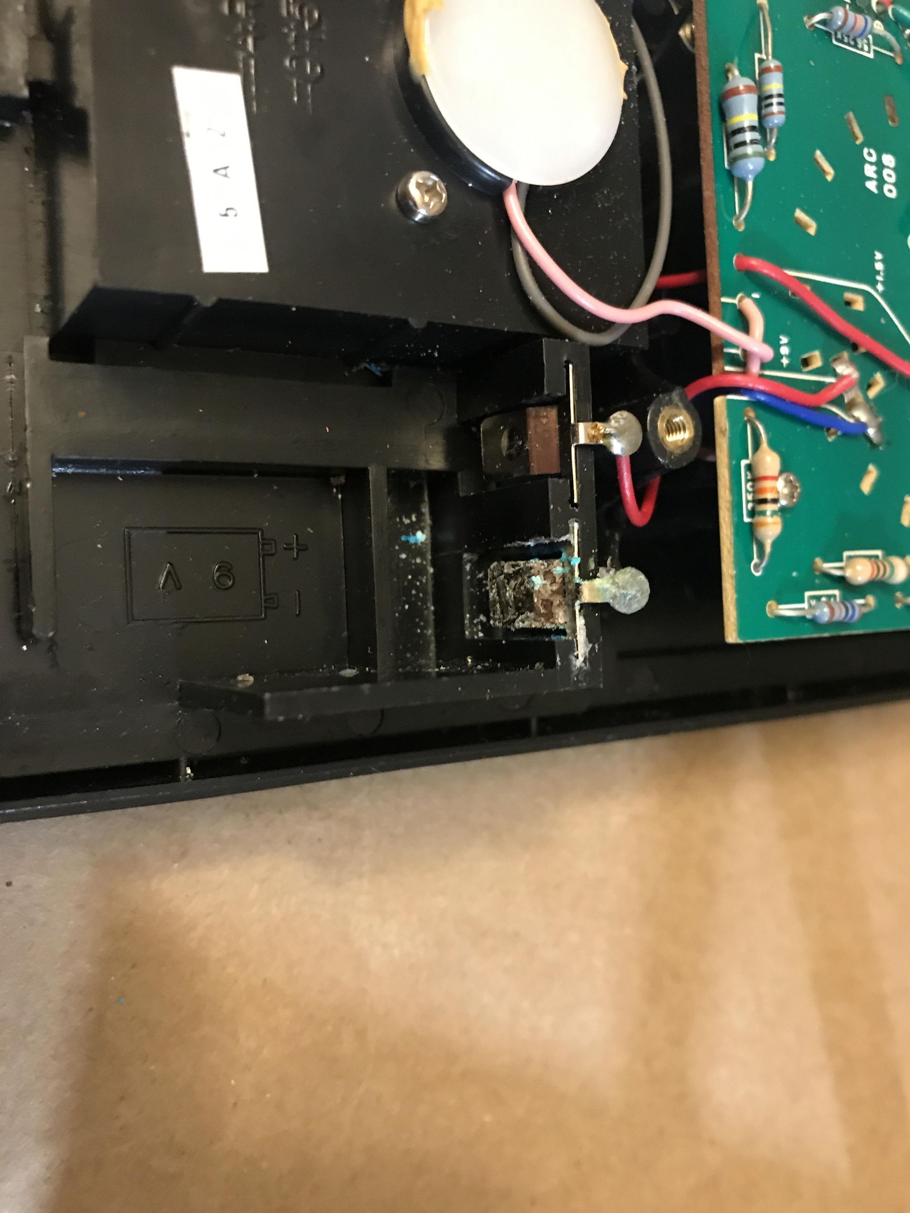 How to Fix Corroded Battery Terminals : 12 Steps (with Pictures ...