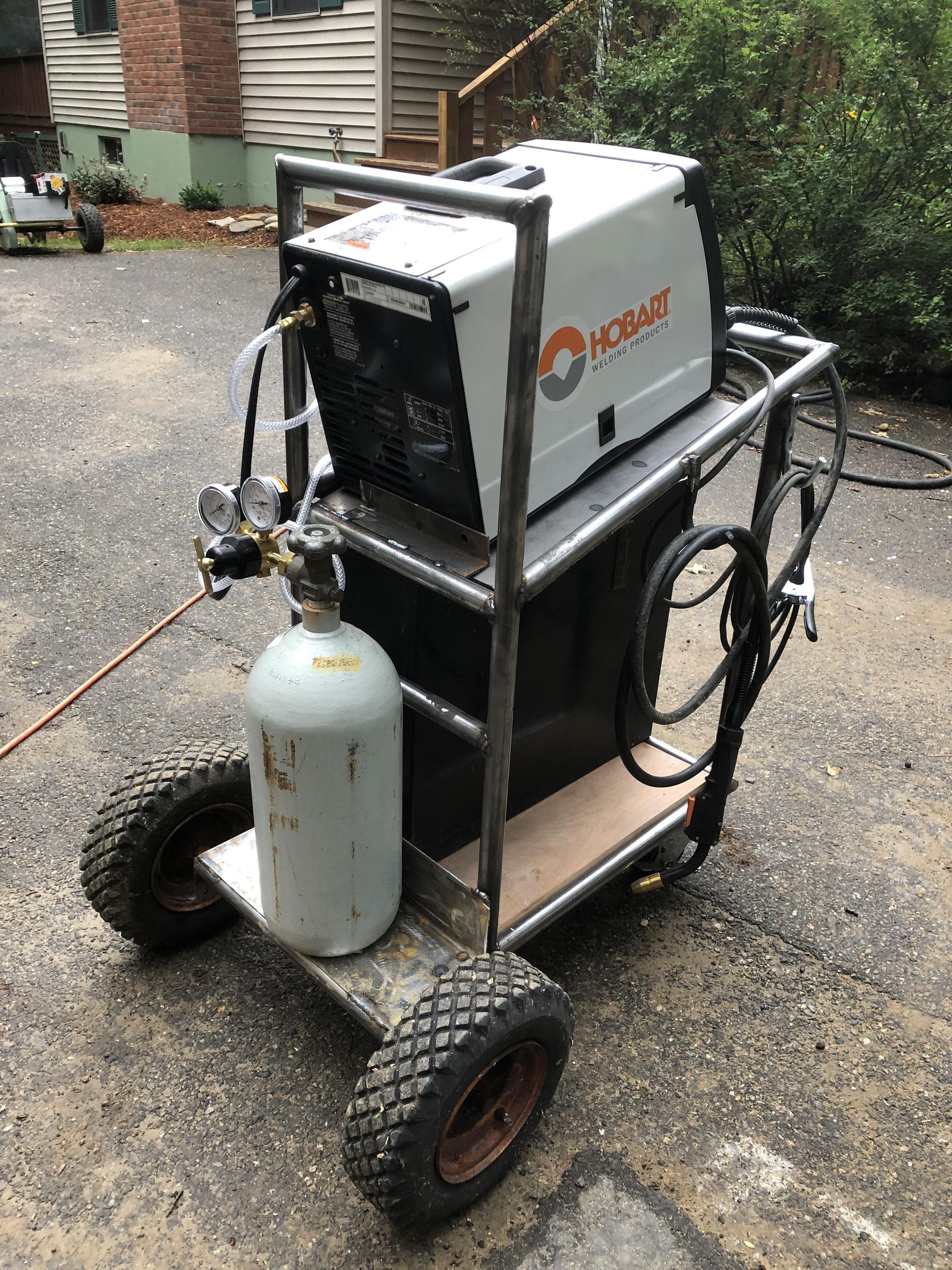Ultra Robust Welding Cart : 8 Steps (with Pictures) - Instructables