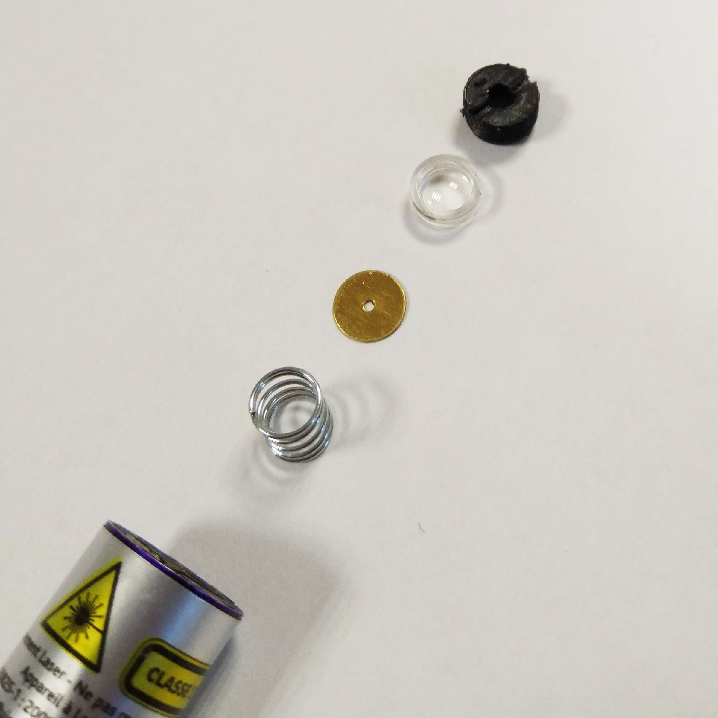 DIY Smartphone Paper Microscope With Simple Materials and Tools. : 5 ...