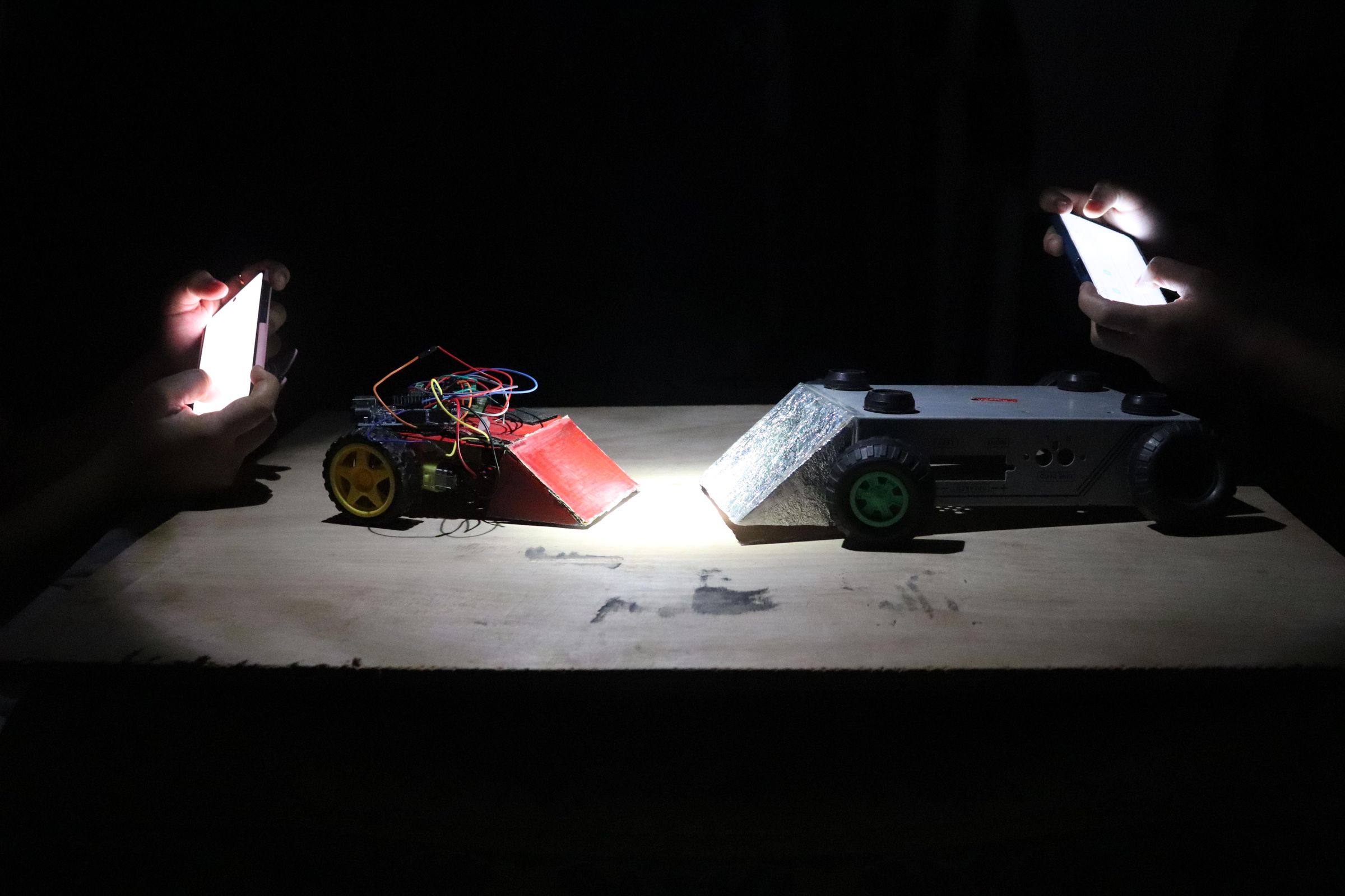 Make Your Own Sumobots ( and Battle ! ) : 9 Steps - Instructables