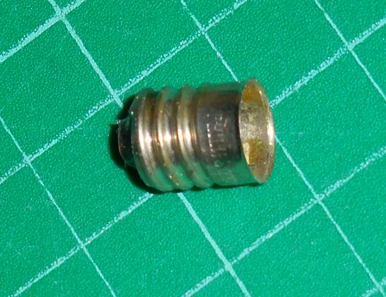 Rebuild Your Old Flashlight With LED Emitter : 4 Steps - Instructables