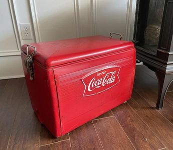 REFURBISHED/ RE-PURPOSED VINTAGE COOLER : 5 Steps (with Pictures ...
